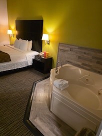 King bed and hot tub