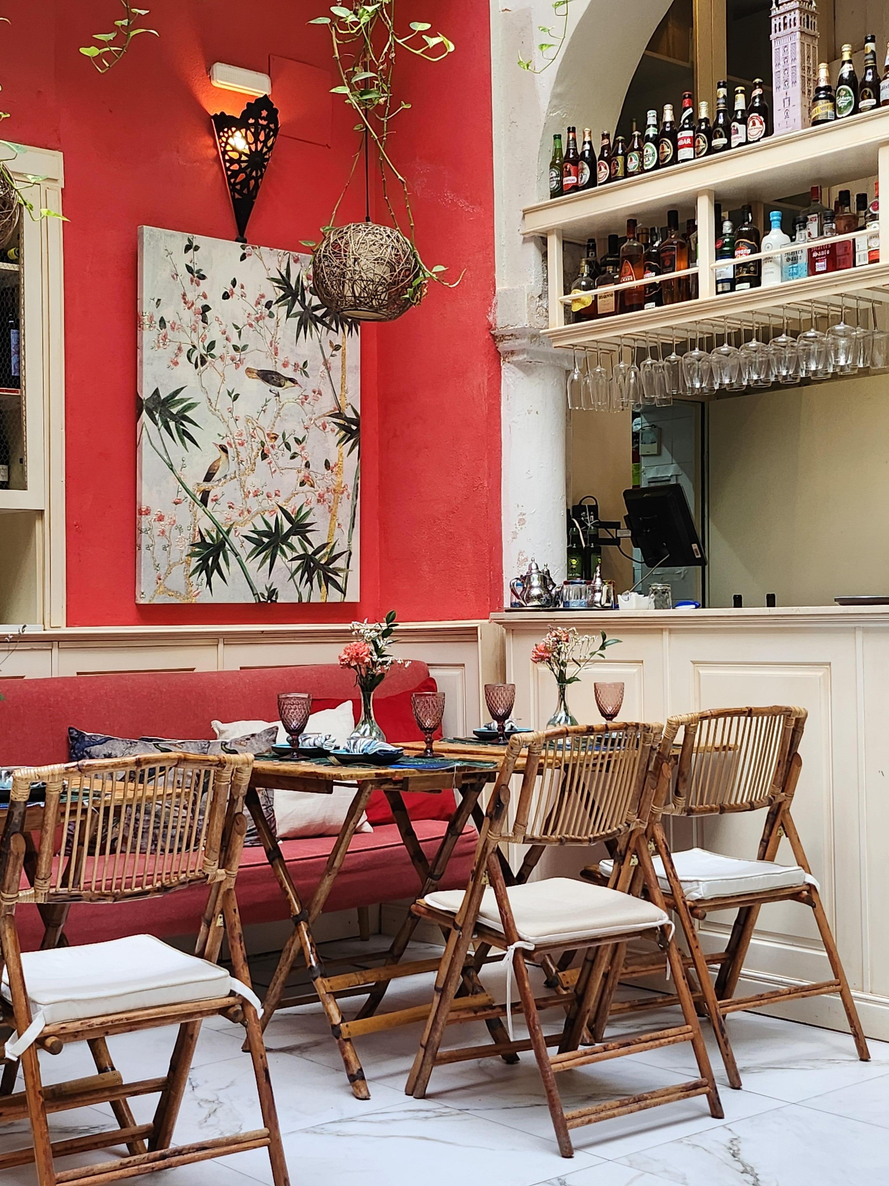 리셉션 옆 레스토랑