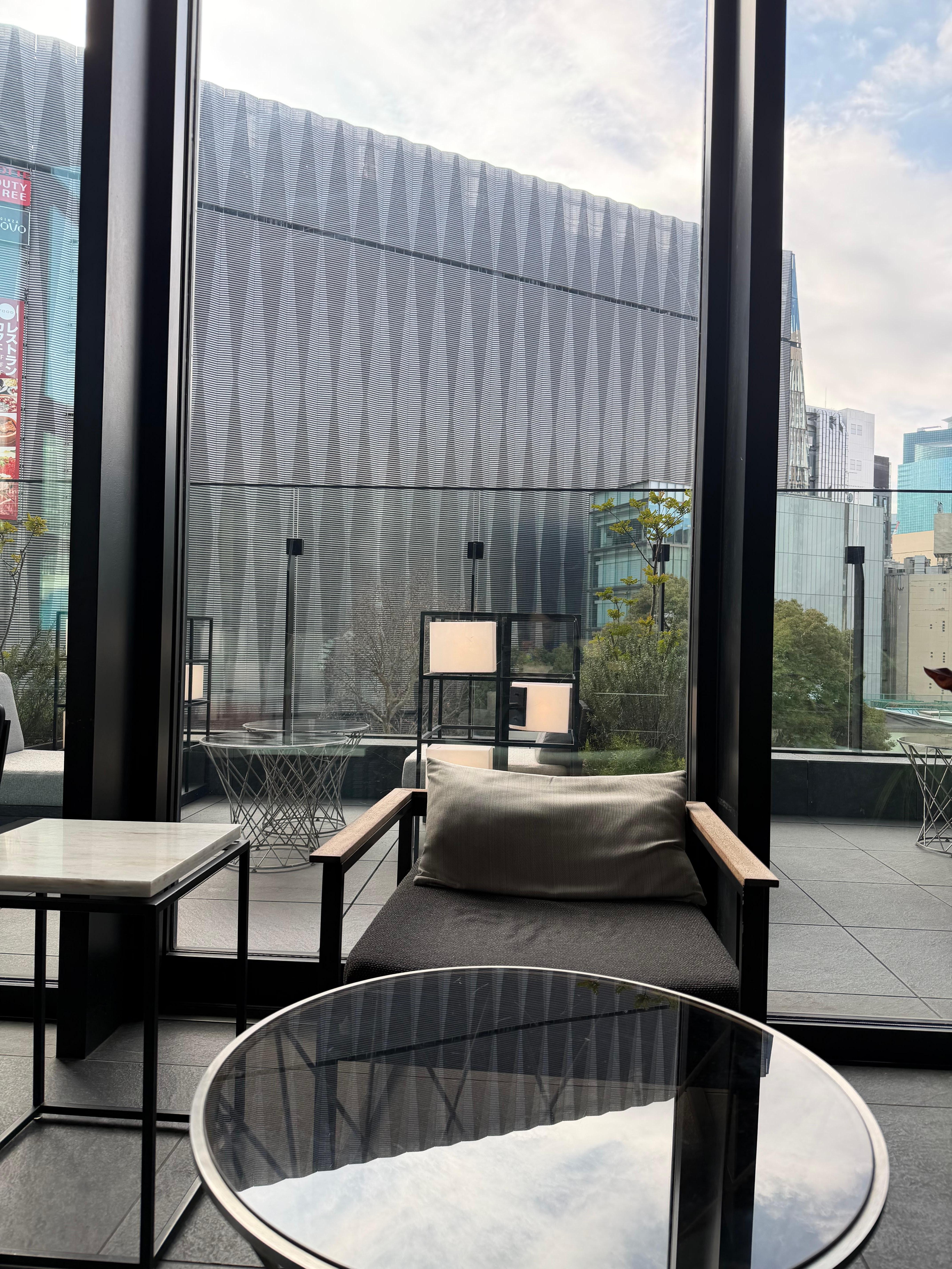 有戶外座位可供欣賞風景