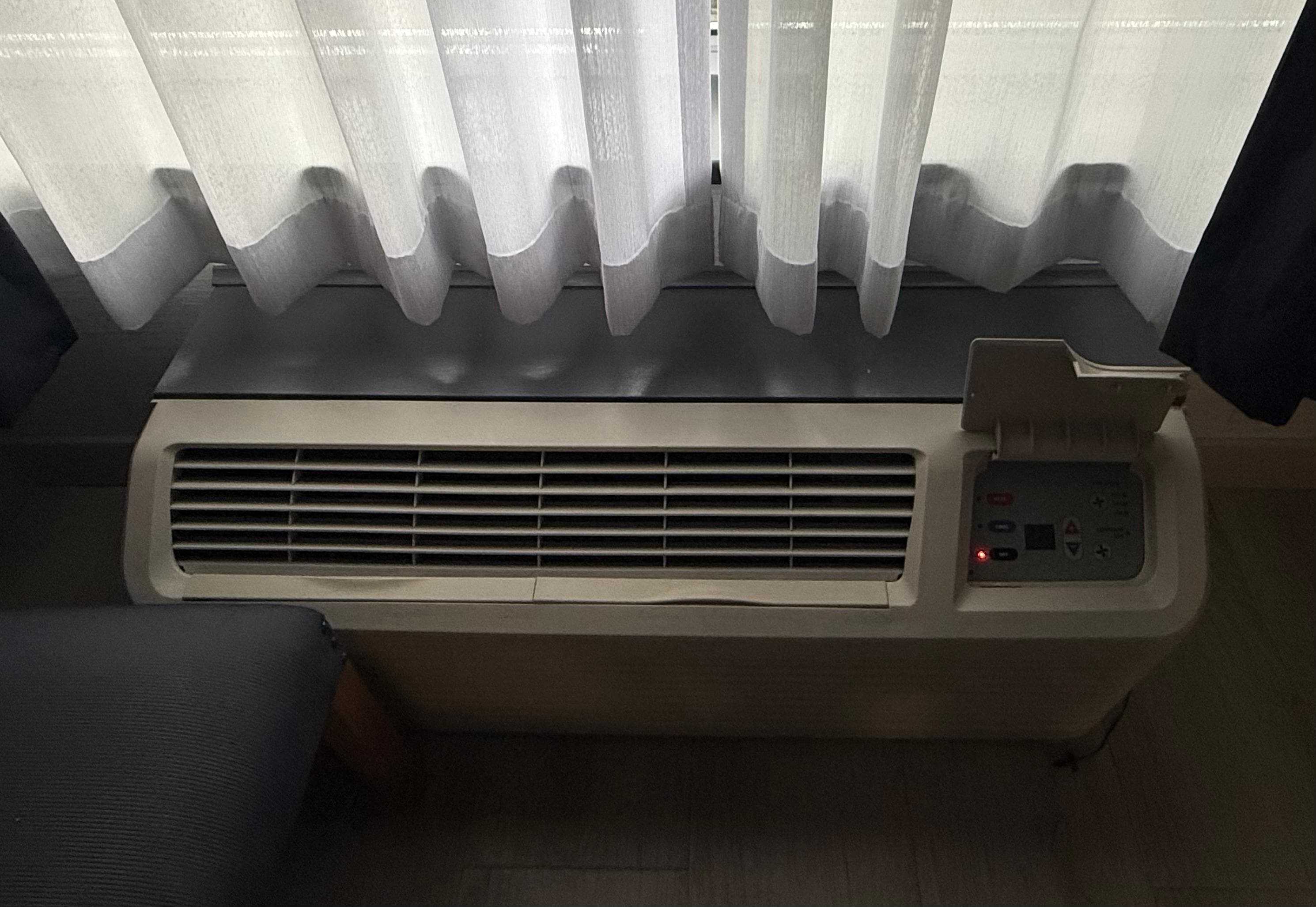 Up to date, easy to heat/cool/fan