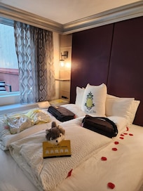 Gorgeous king room, cosmic balcony suite