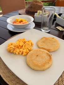 Desayuno muy escaso.