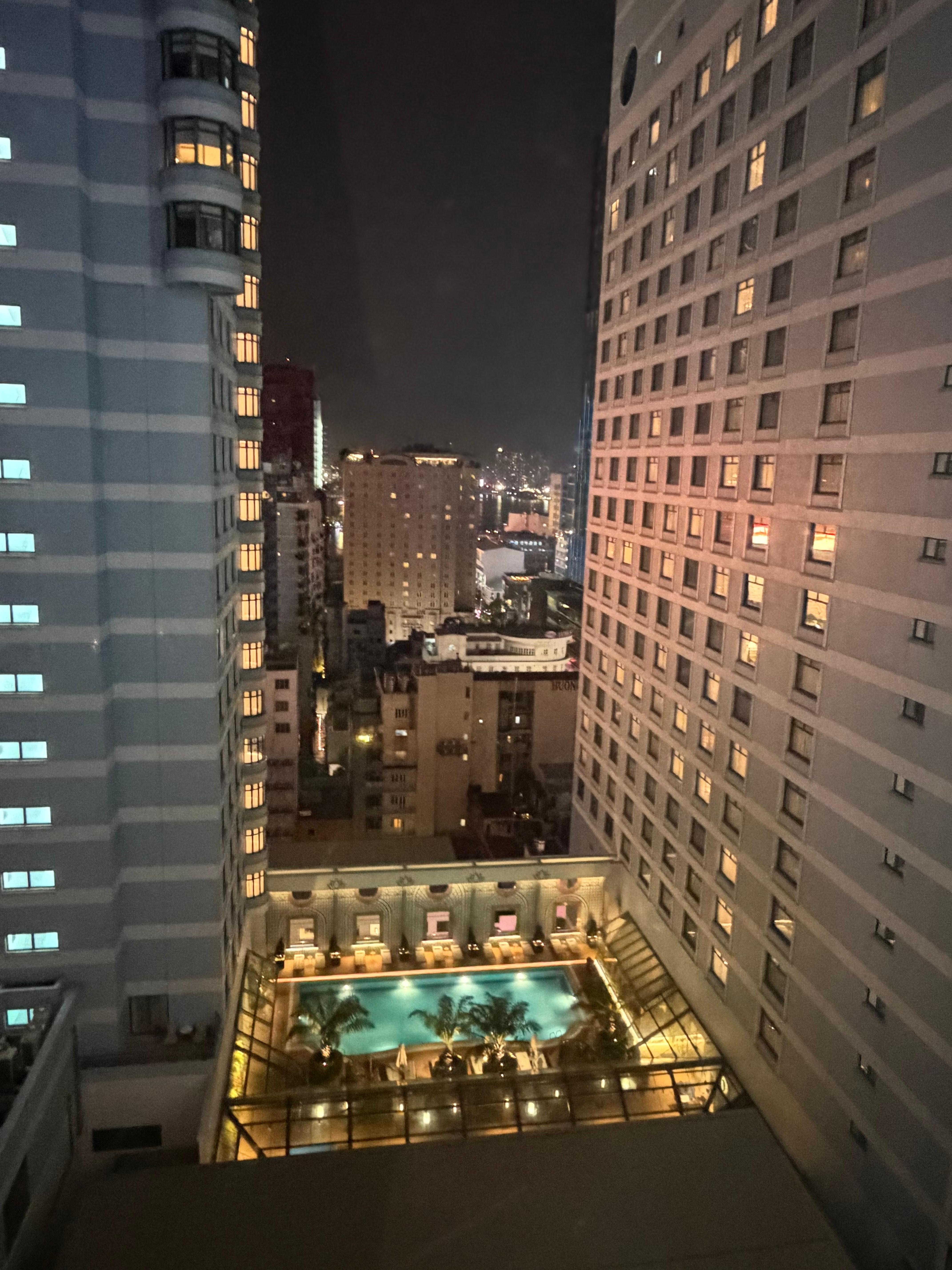 Utsikt från rummet på 19 våningen