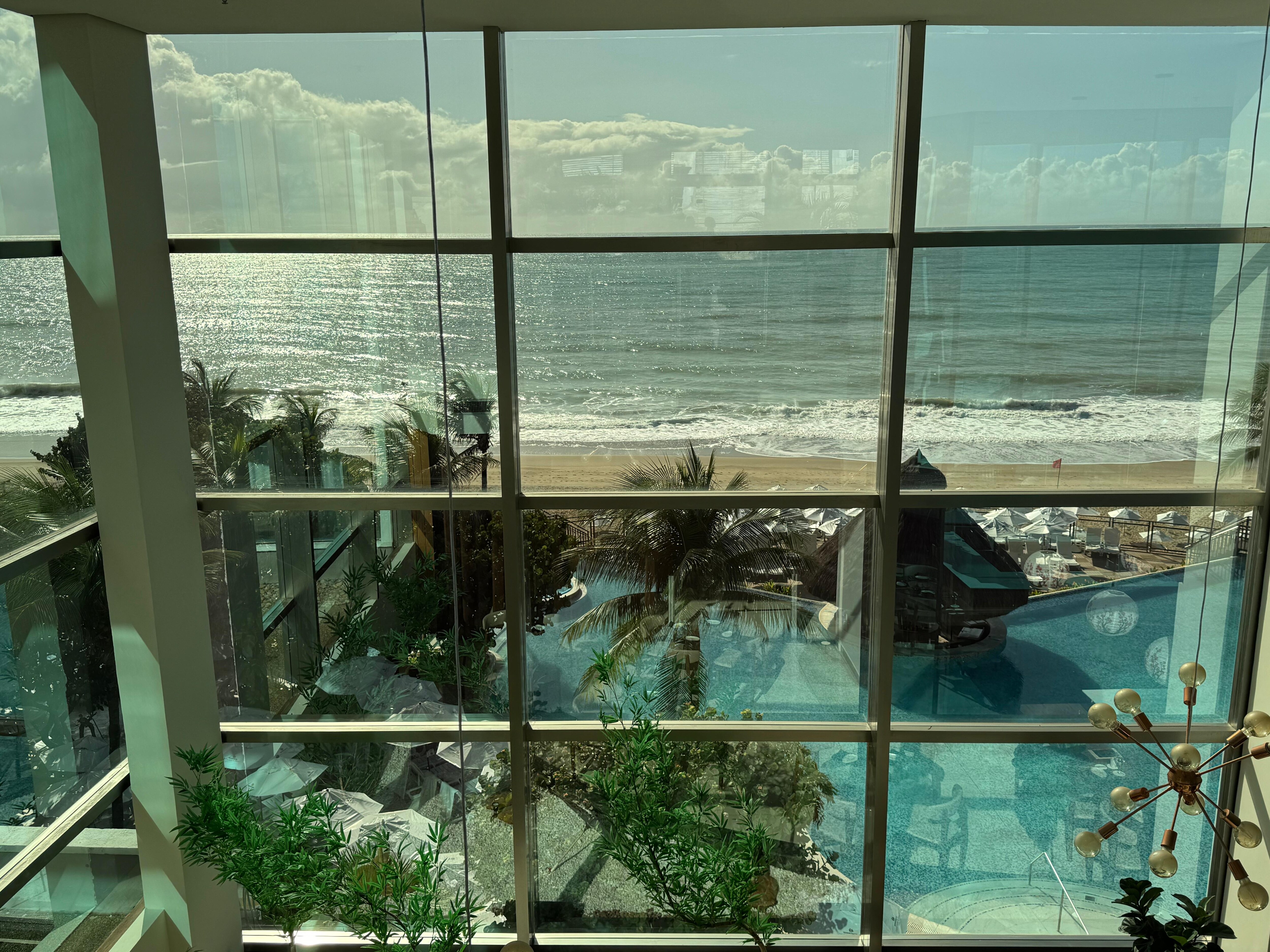 Foto da vista da entrada do hotel