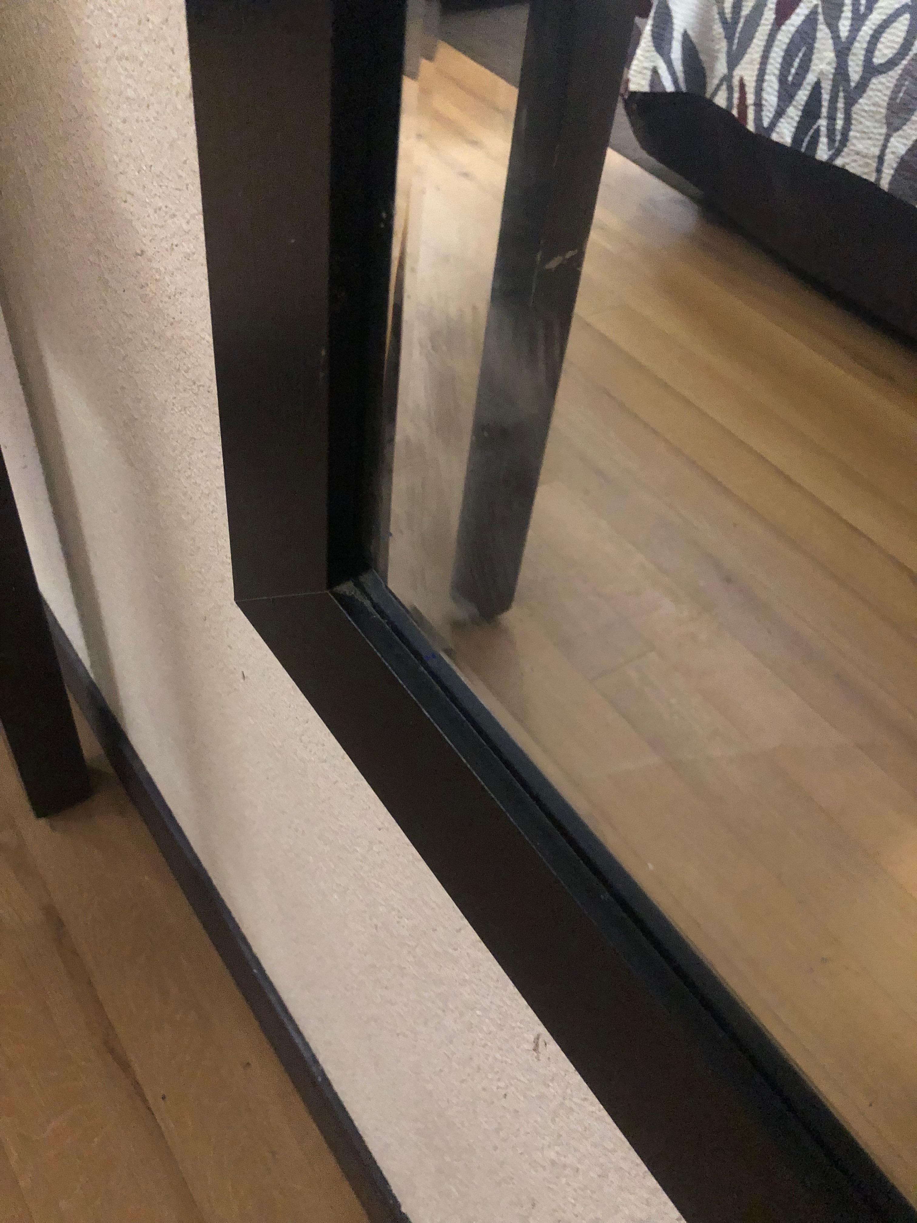 mirror w/smudges