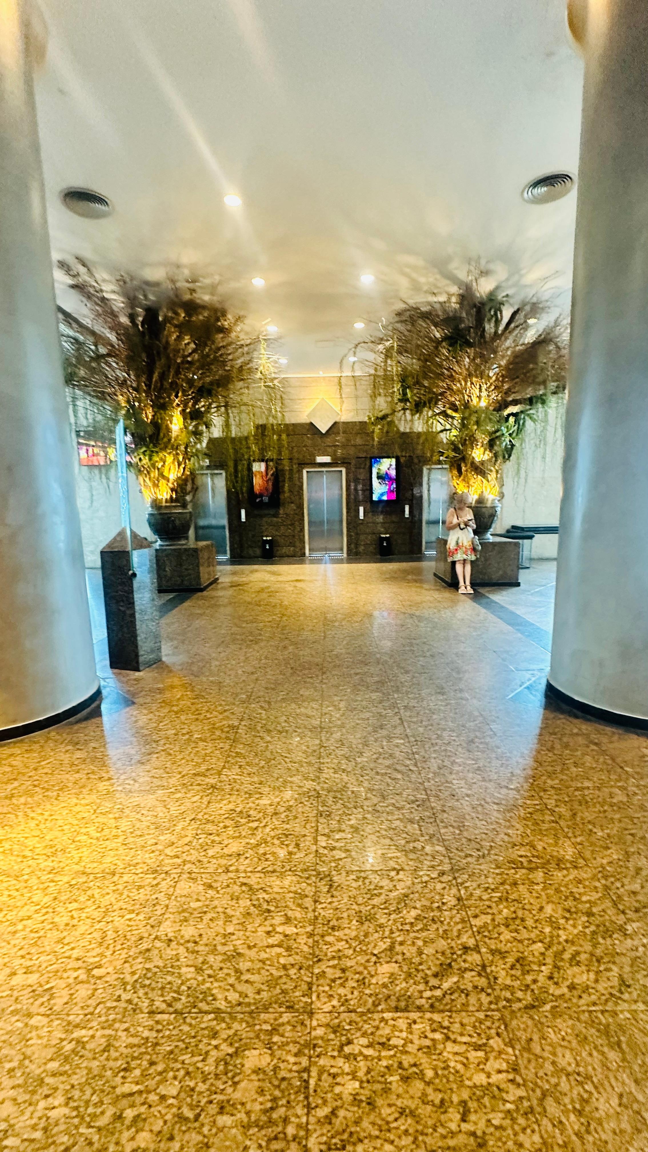 Hall de entrada para os elevadores 