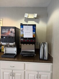 Juice machine broken Sunday morning