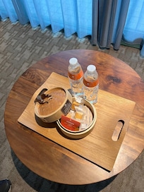 還有迎賓小點心