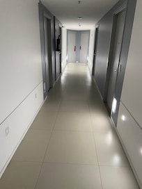 Corredor que dá acesso ao quarto