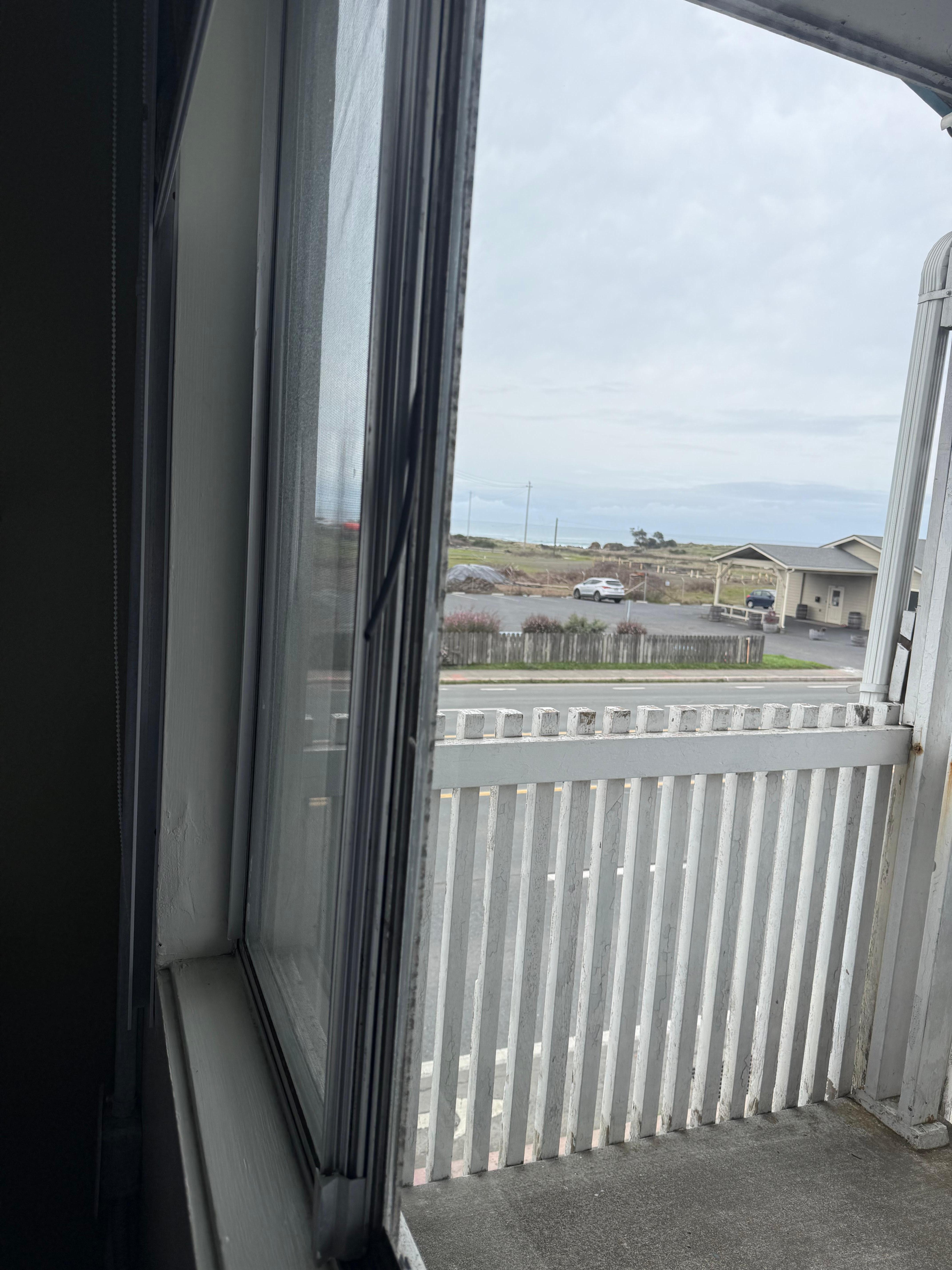 Hanging rubber from window