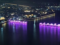 Night show for the bridge