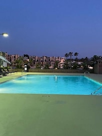 Pool has excellent hours