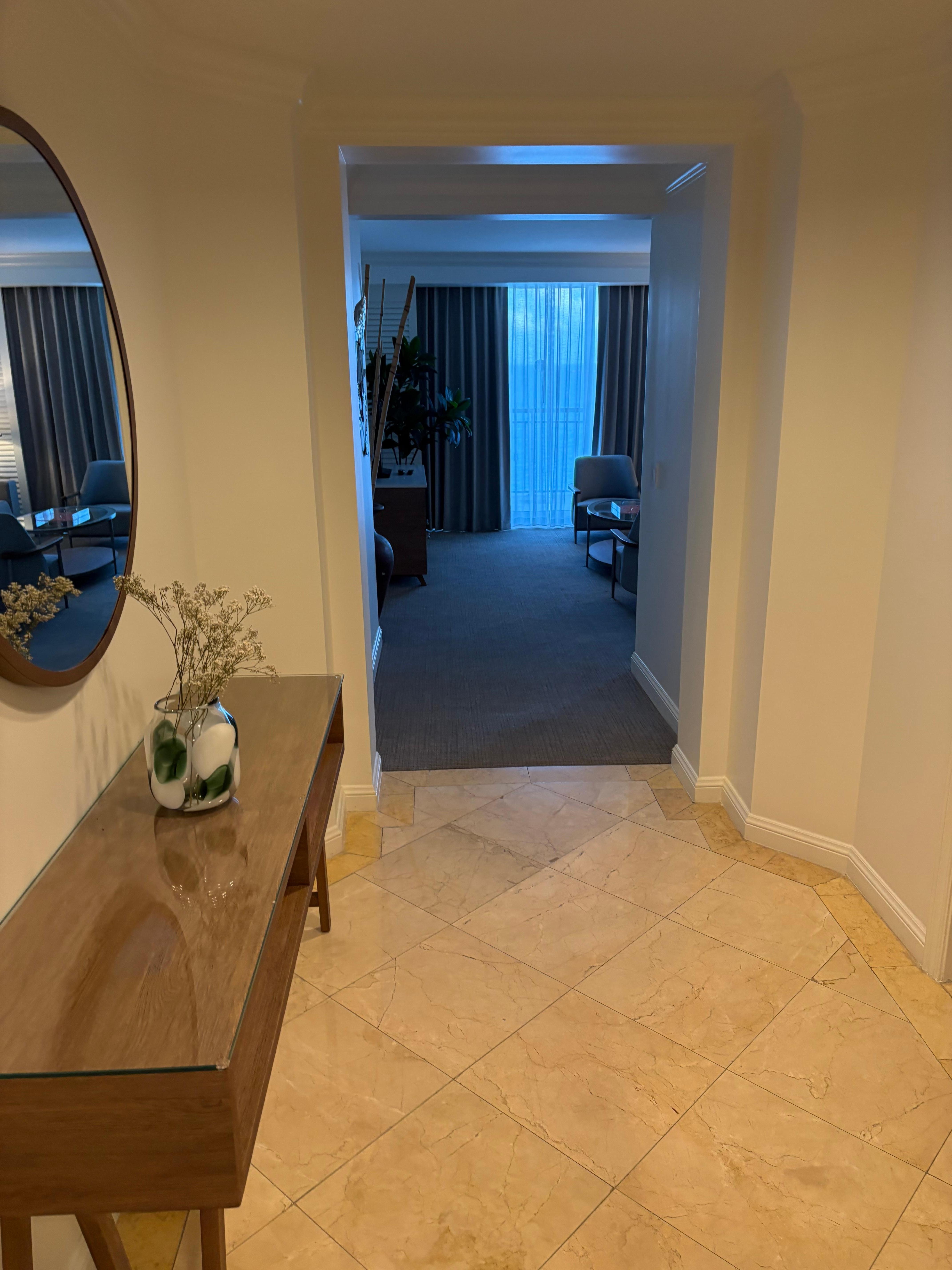 Foyer when you first enter the suite