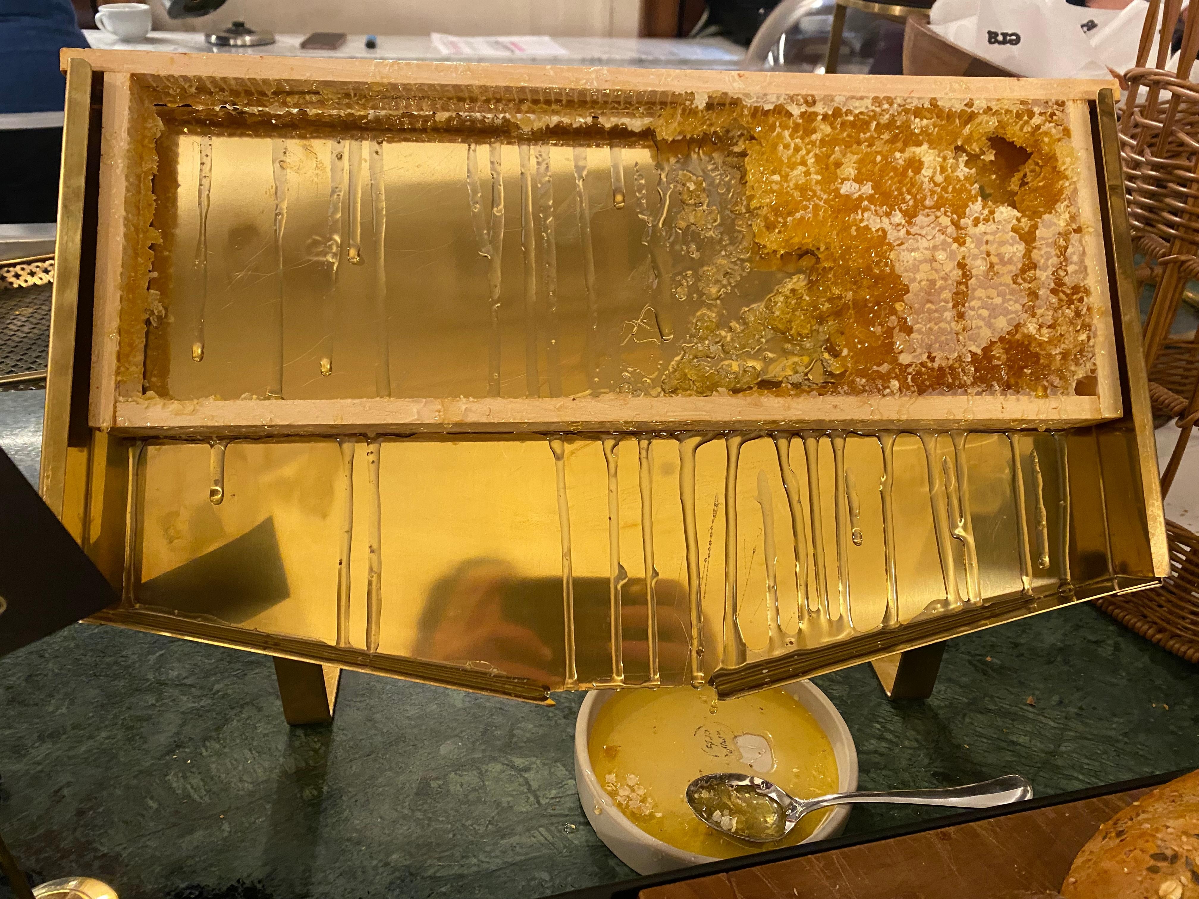 Honey at the breakfast. 