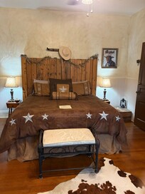 The Cowboy Room! Yeehaw!