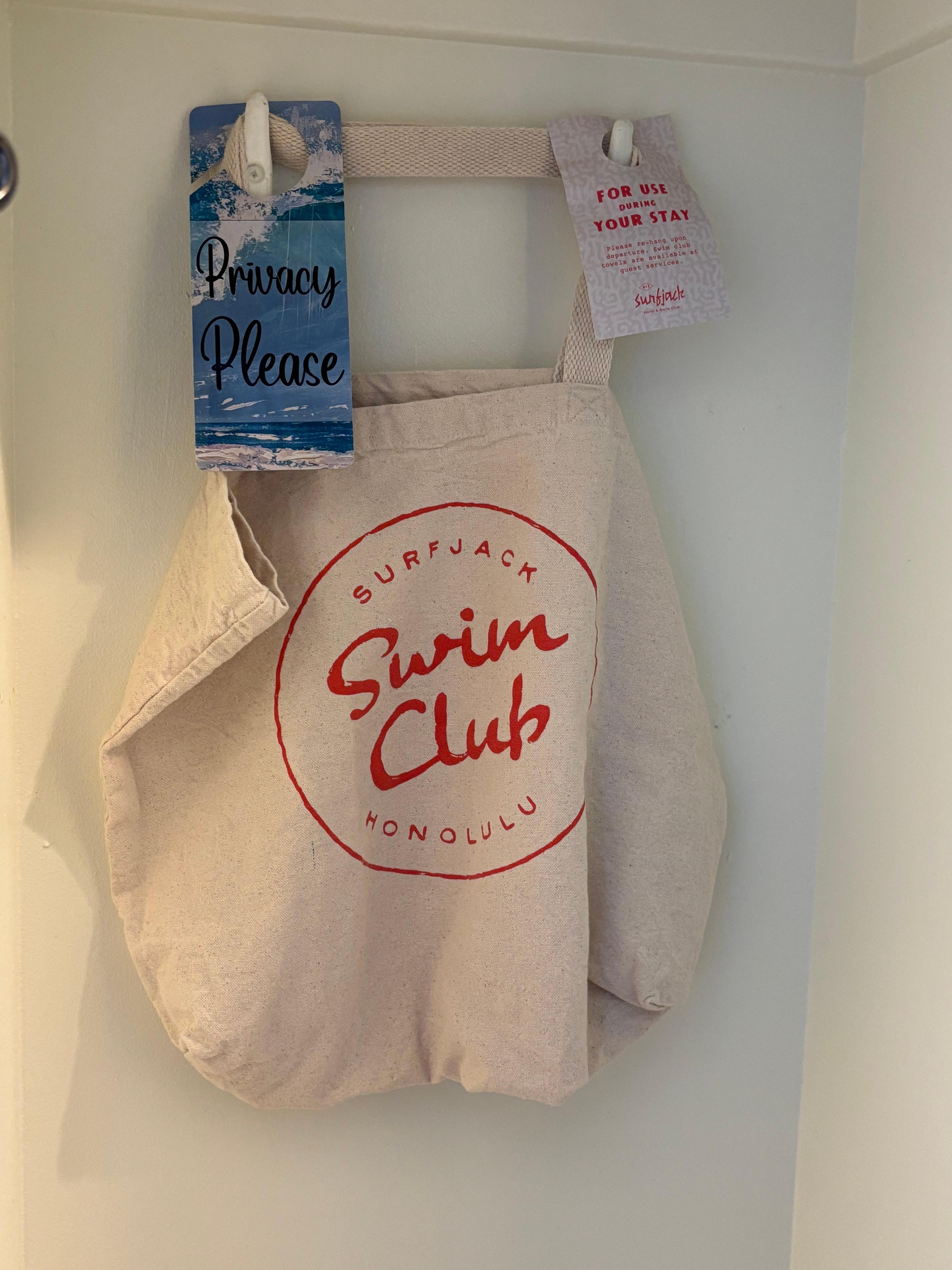 インスタにホテルを紹介するとこのバックが貰えます