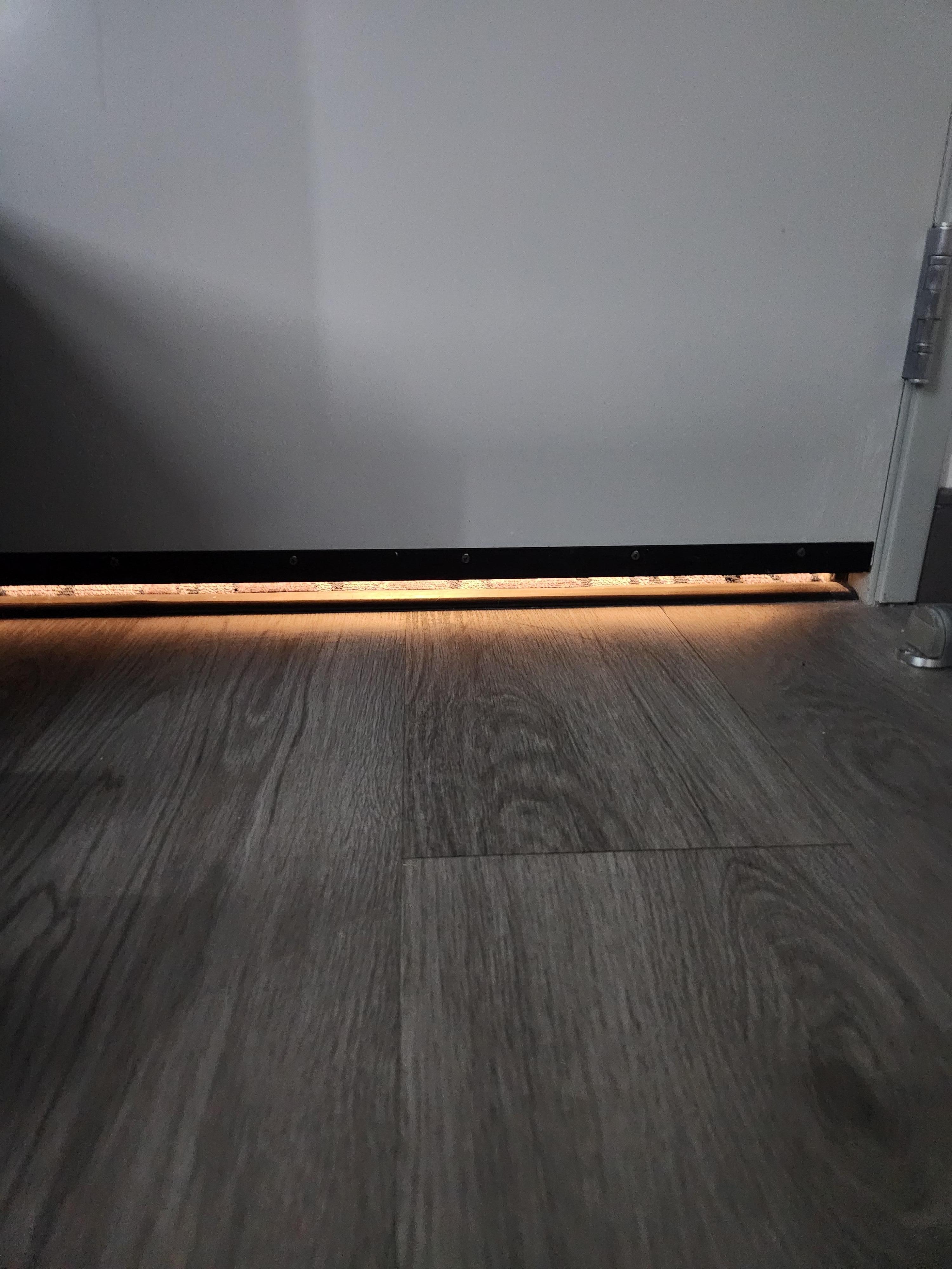 gap under entrance door