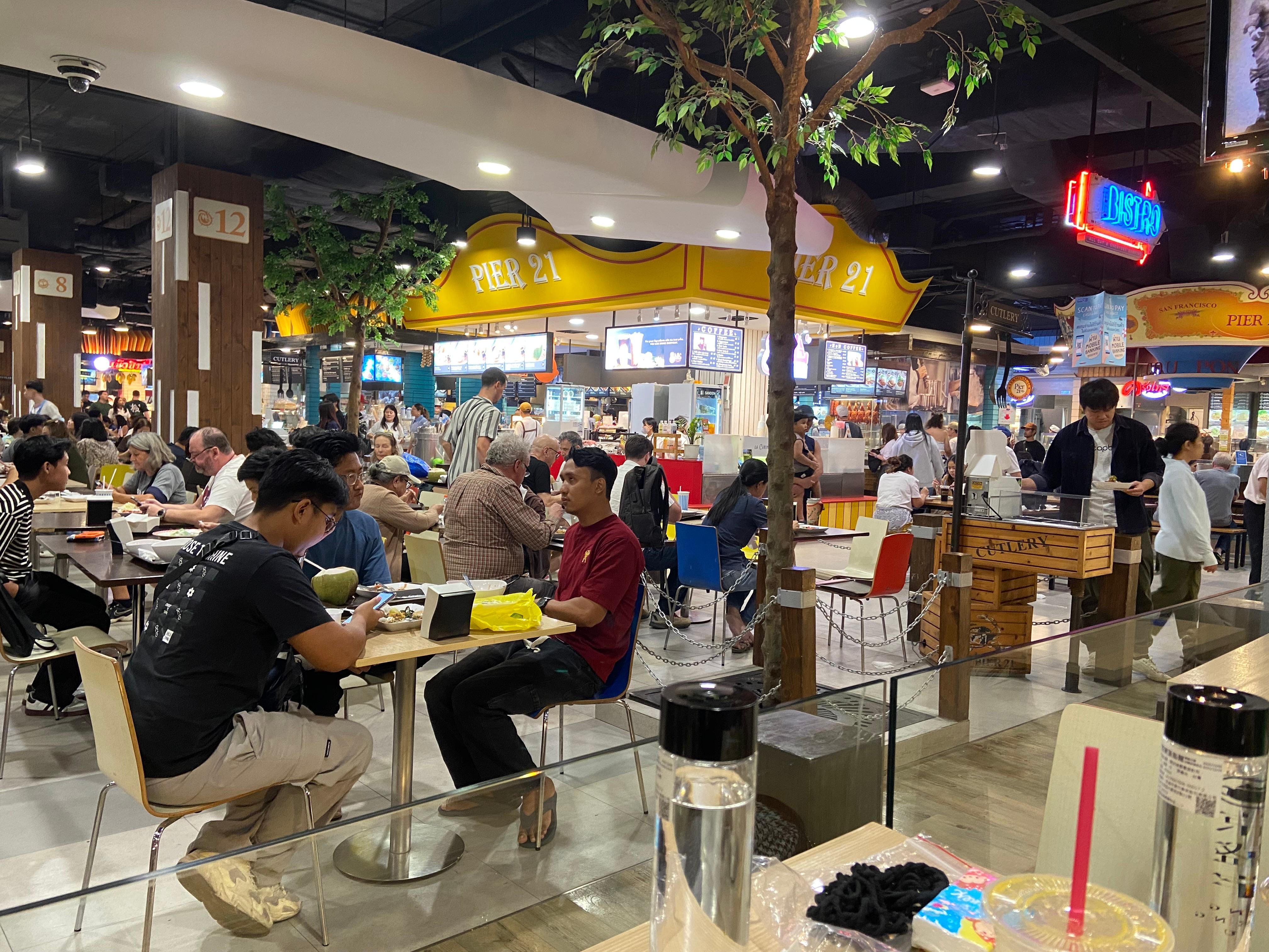 酒店1樓的自助早餐