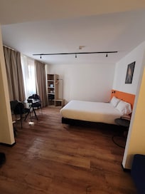 Chambre pour 4 personnes en duplex ici celle du haut