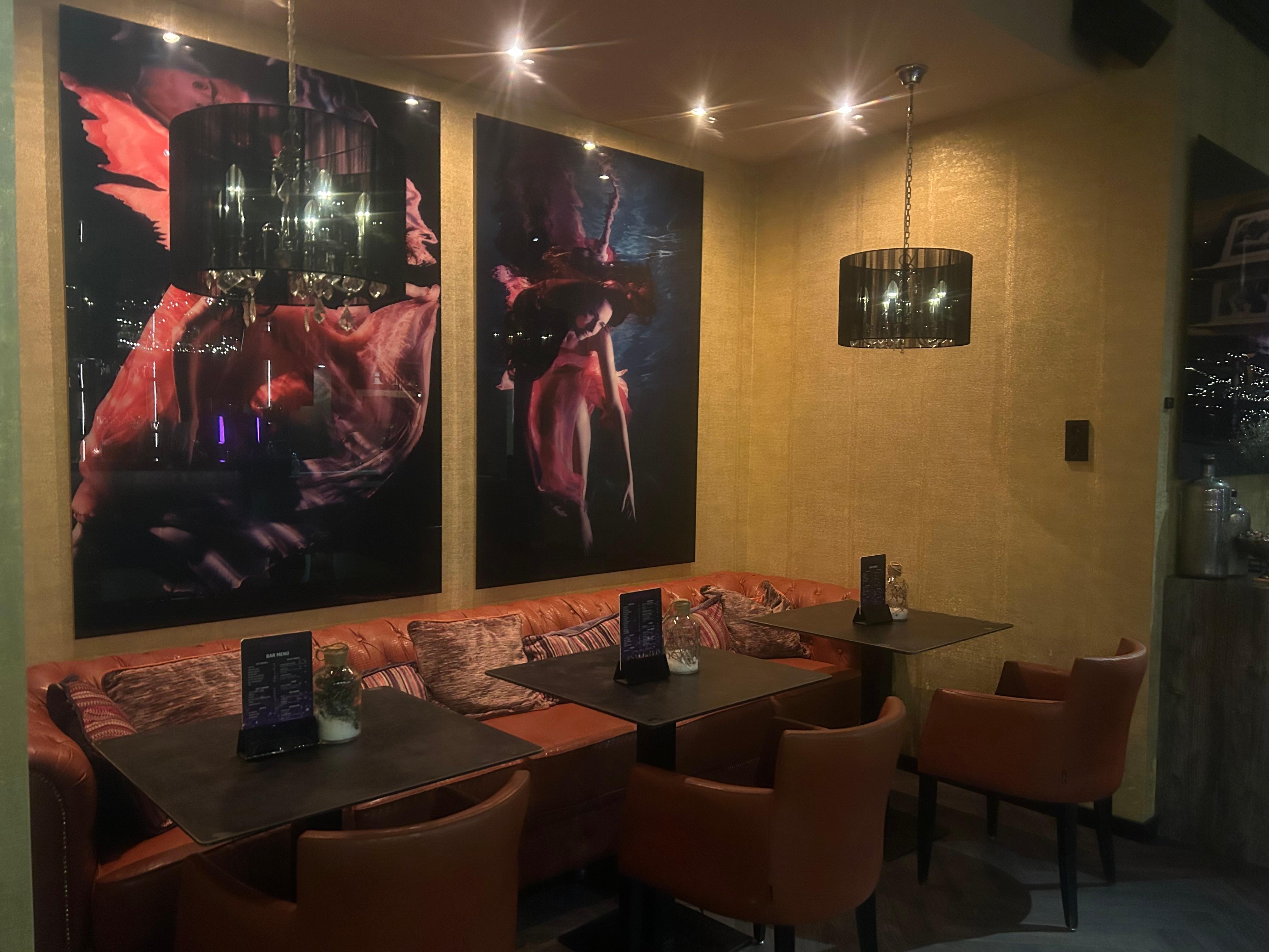 Area em frente ao bar