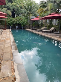 Piscine commune non filtrée