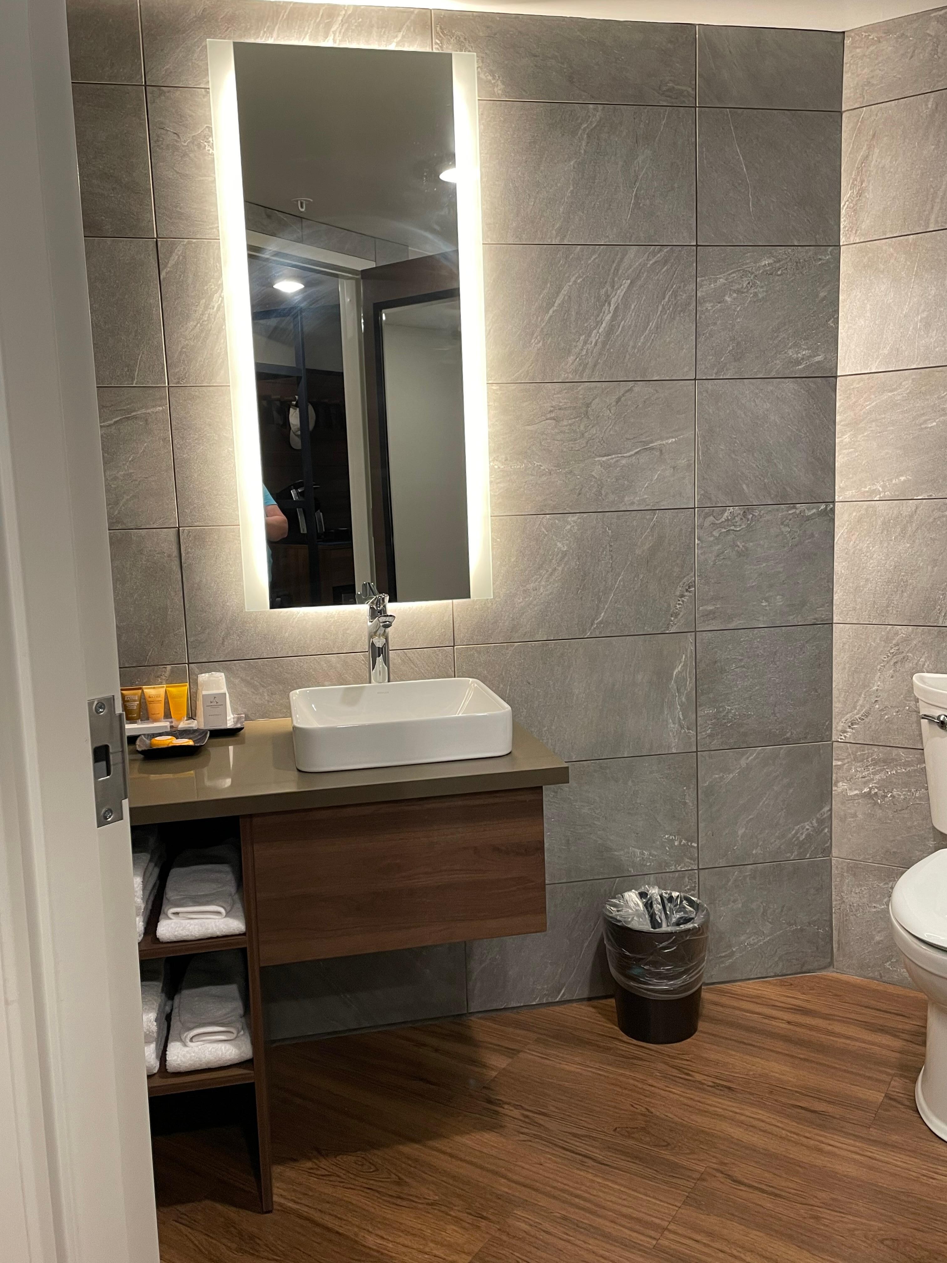 Book Saranac Waterfront Lodge in Saranac Lake | Hotels.com