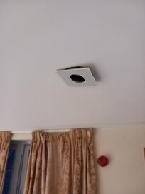 Loose light and no bulb