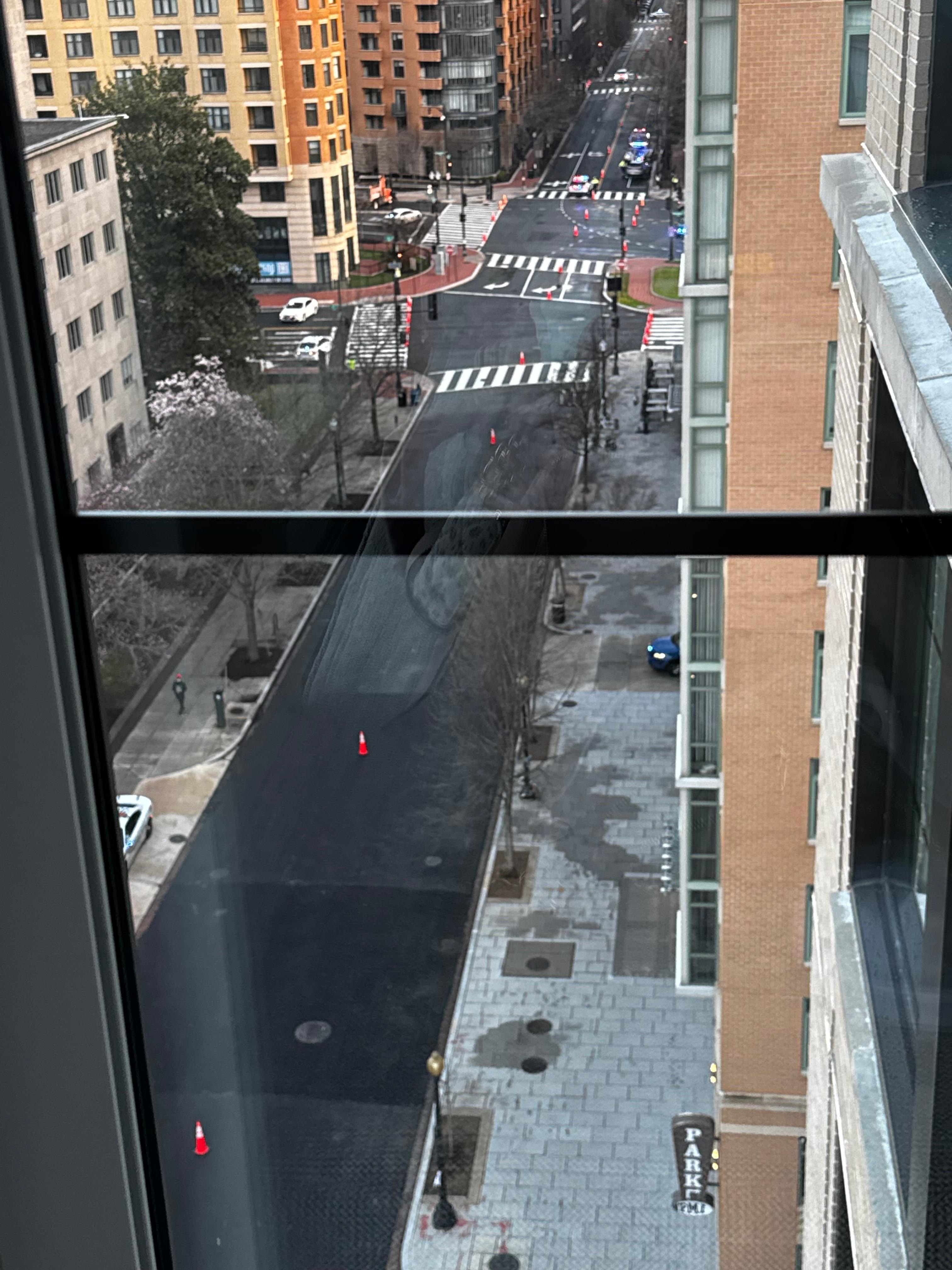 The Rock n Roll marathon was below us. 