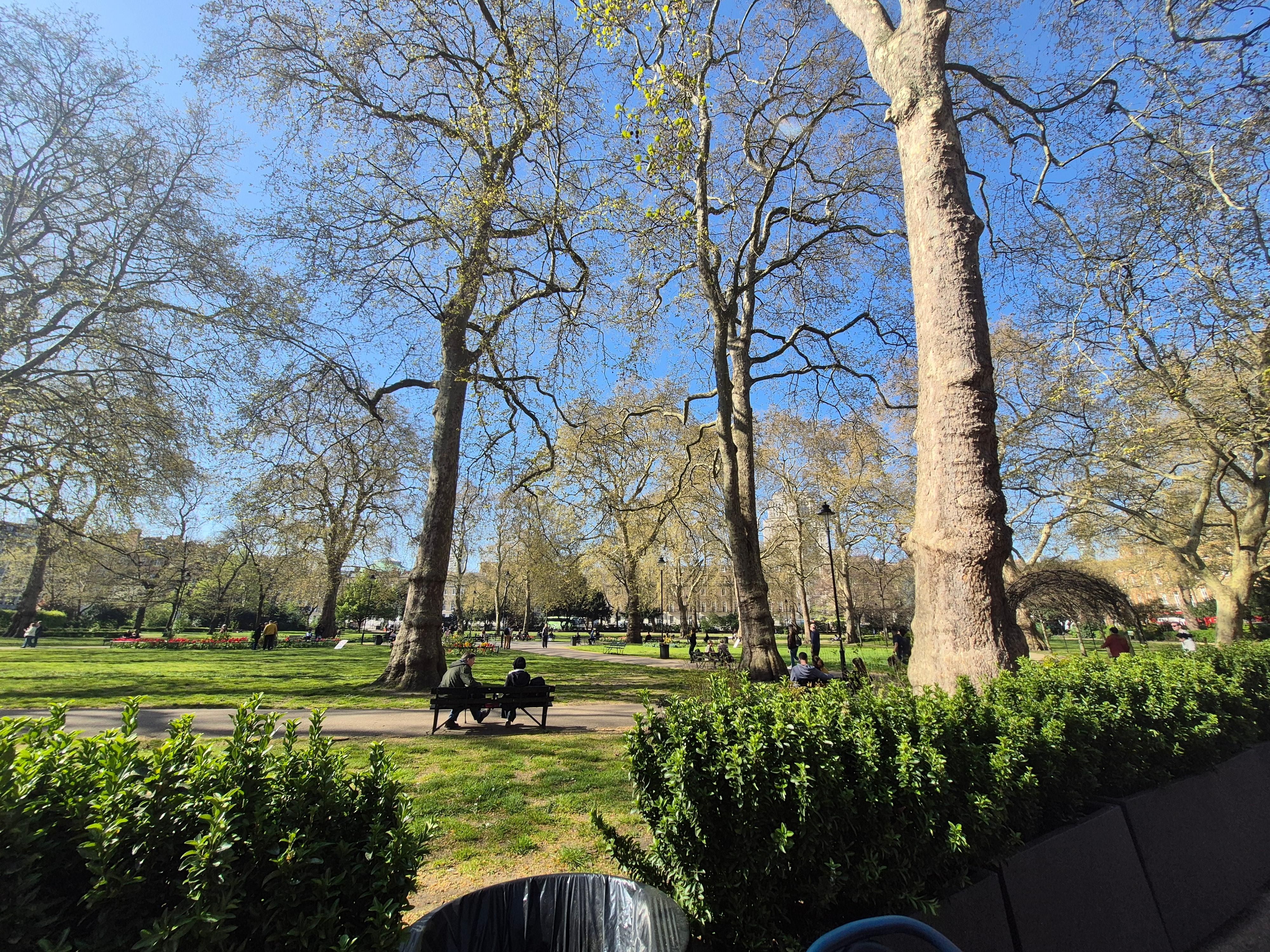 Russel Sq. 
Lindo jardim ao lado do hotel