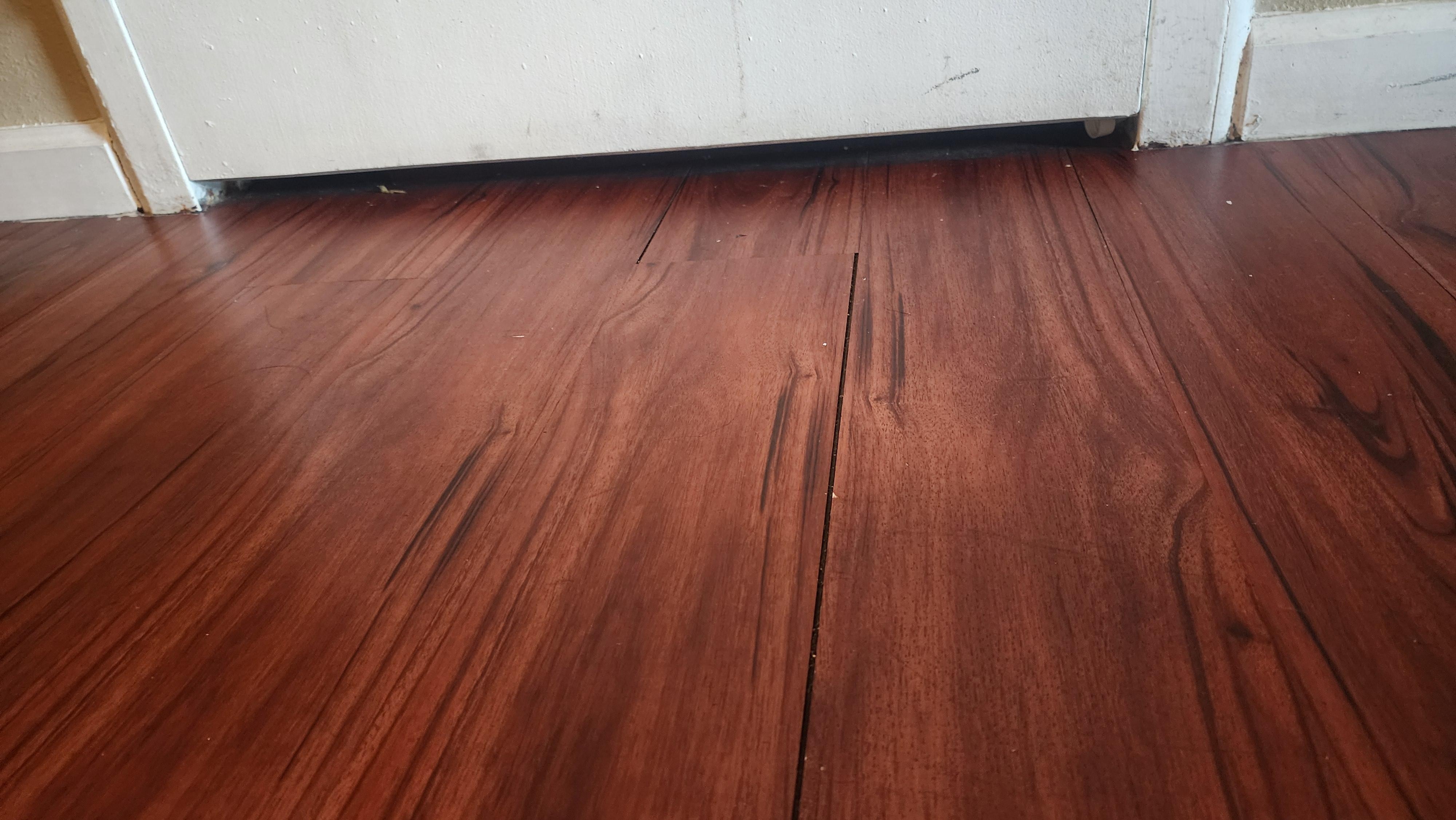 Puerta de habitacion contigua