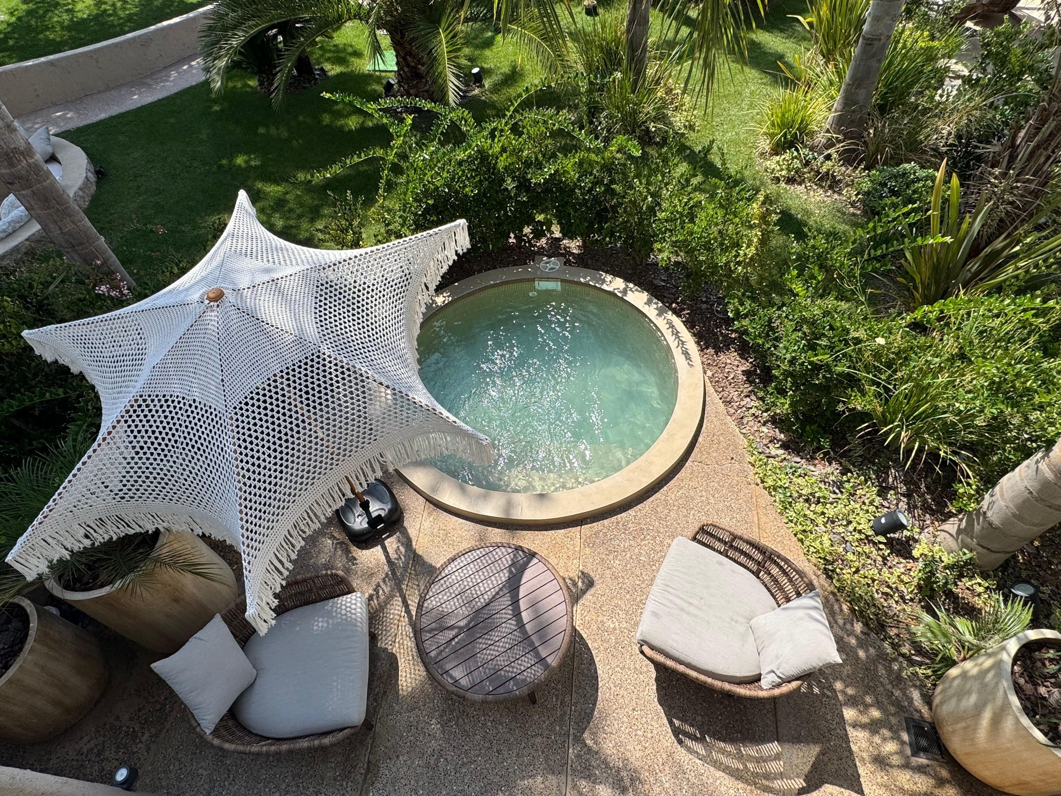 Allende private pool