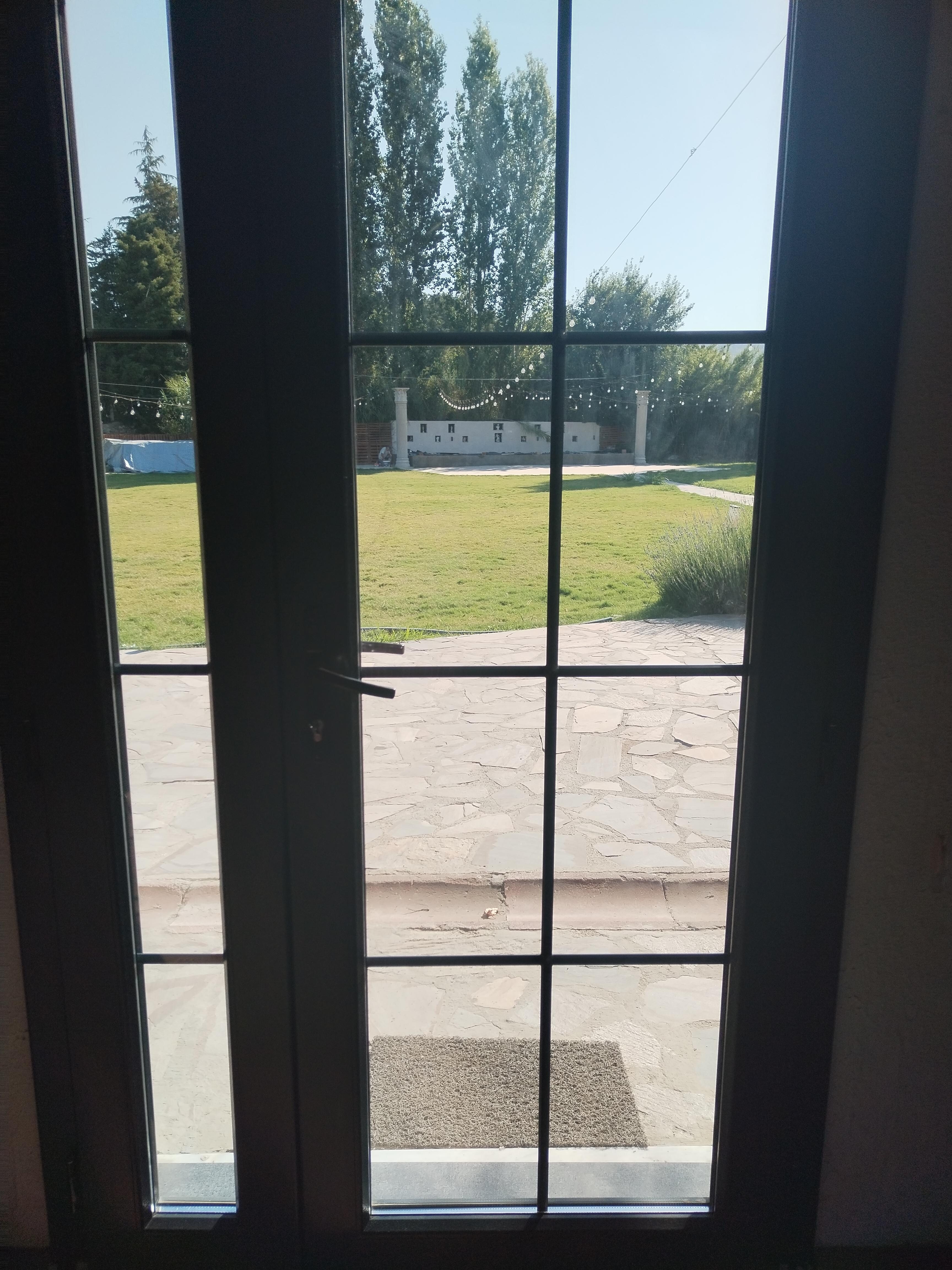 Odadan dışarıya açılan kapı