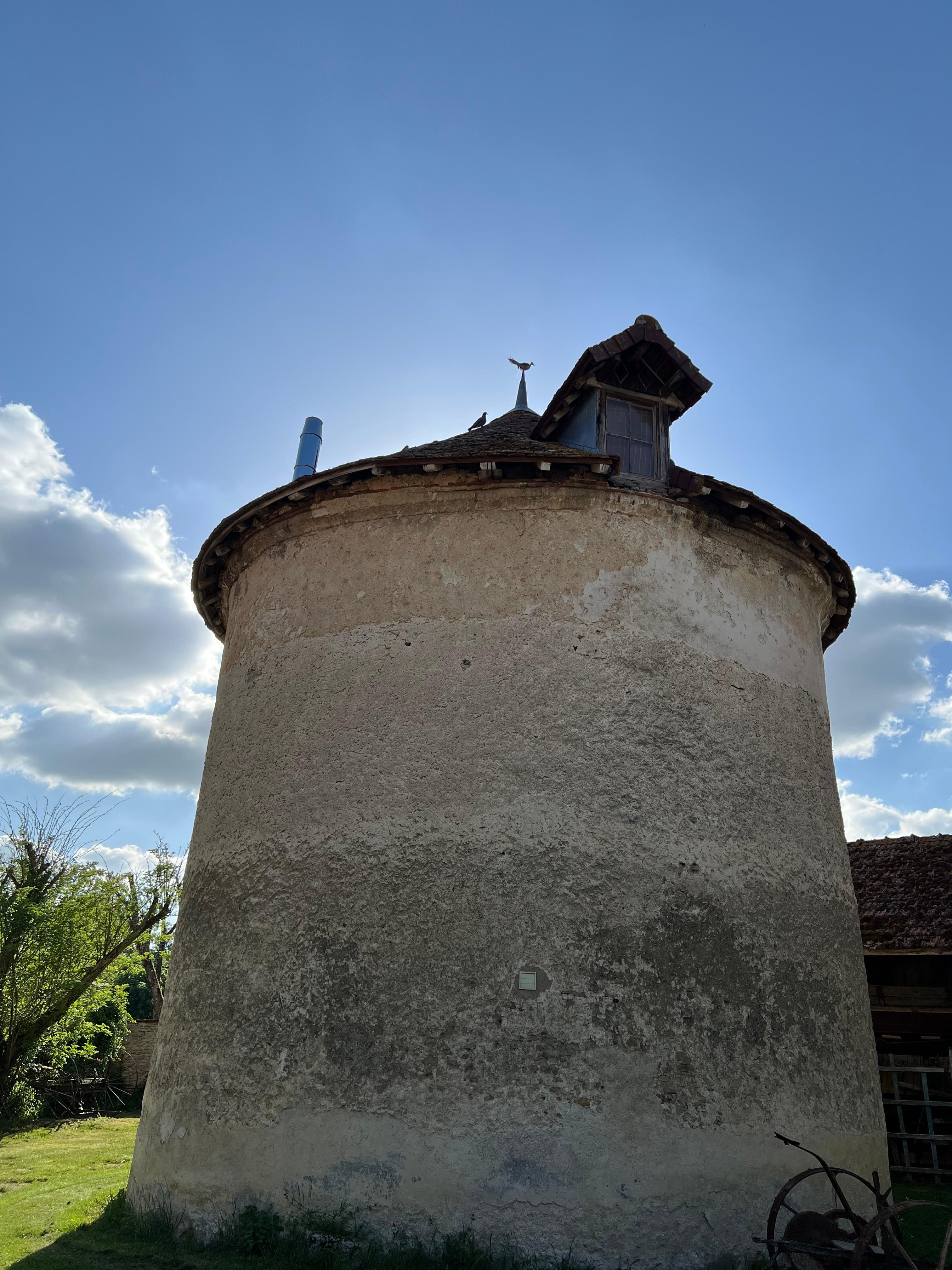 The old pigeon cote