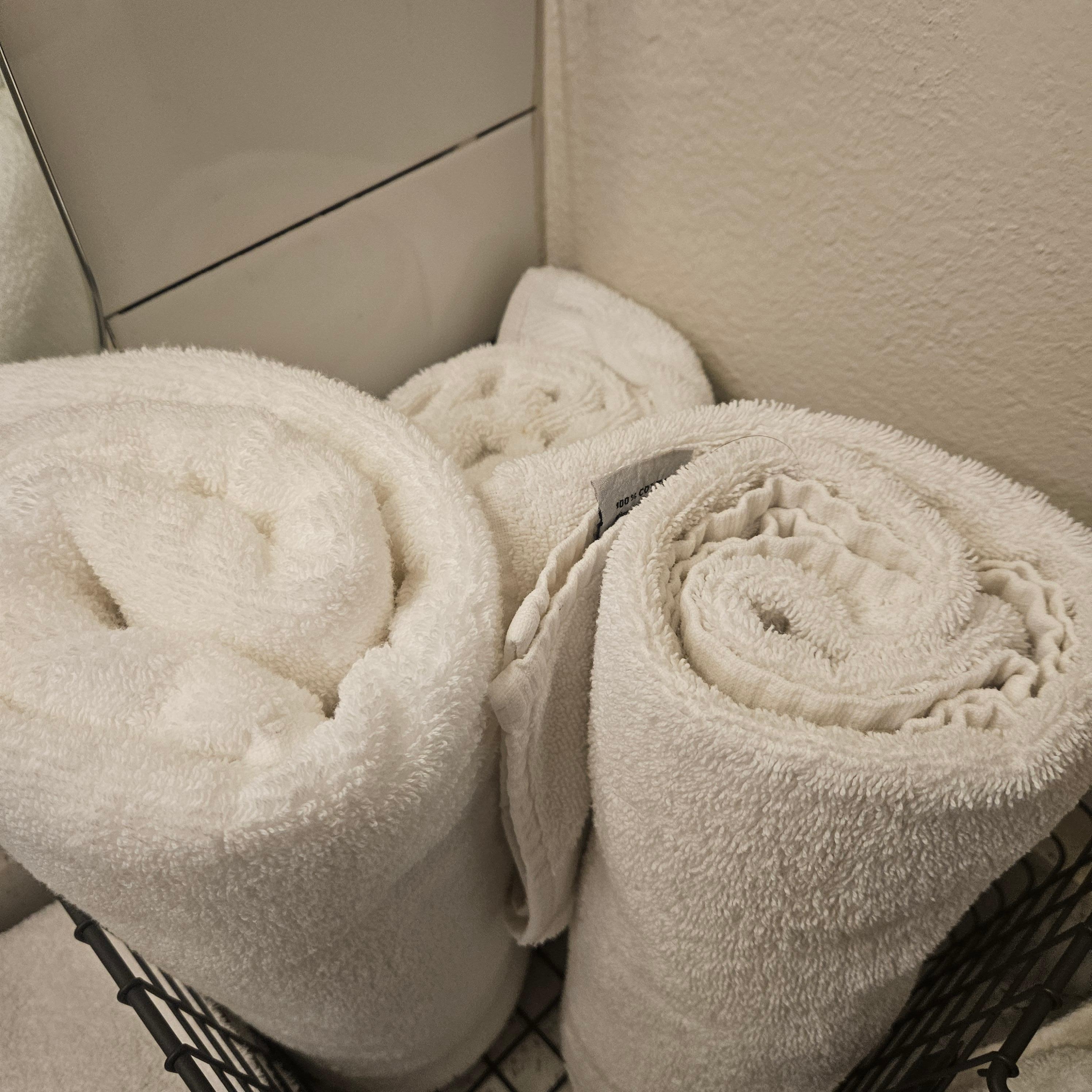 mismatched towels