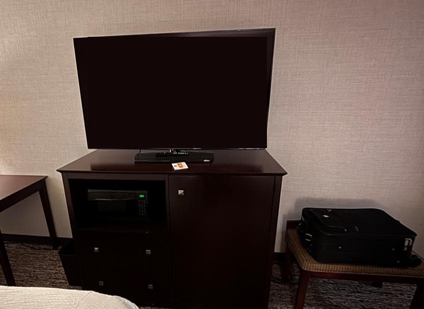 Great TV! Large screen, bigger than most hotels I've stayed in. Decent channel selection, but no local stations or local sports channels.