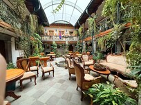 Yes! This is actually the courtyard of the hotel!