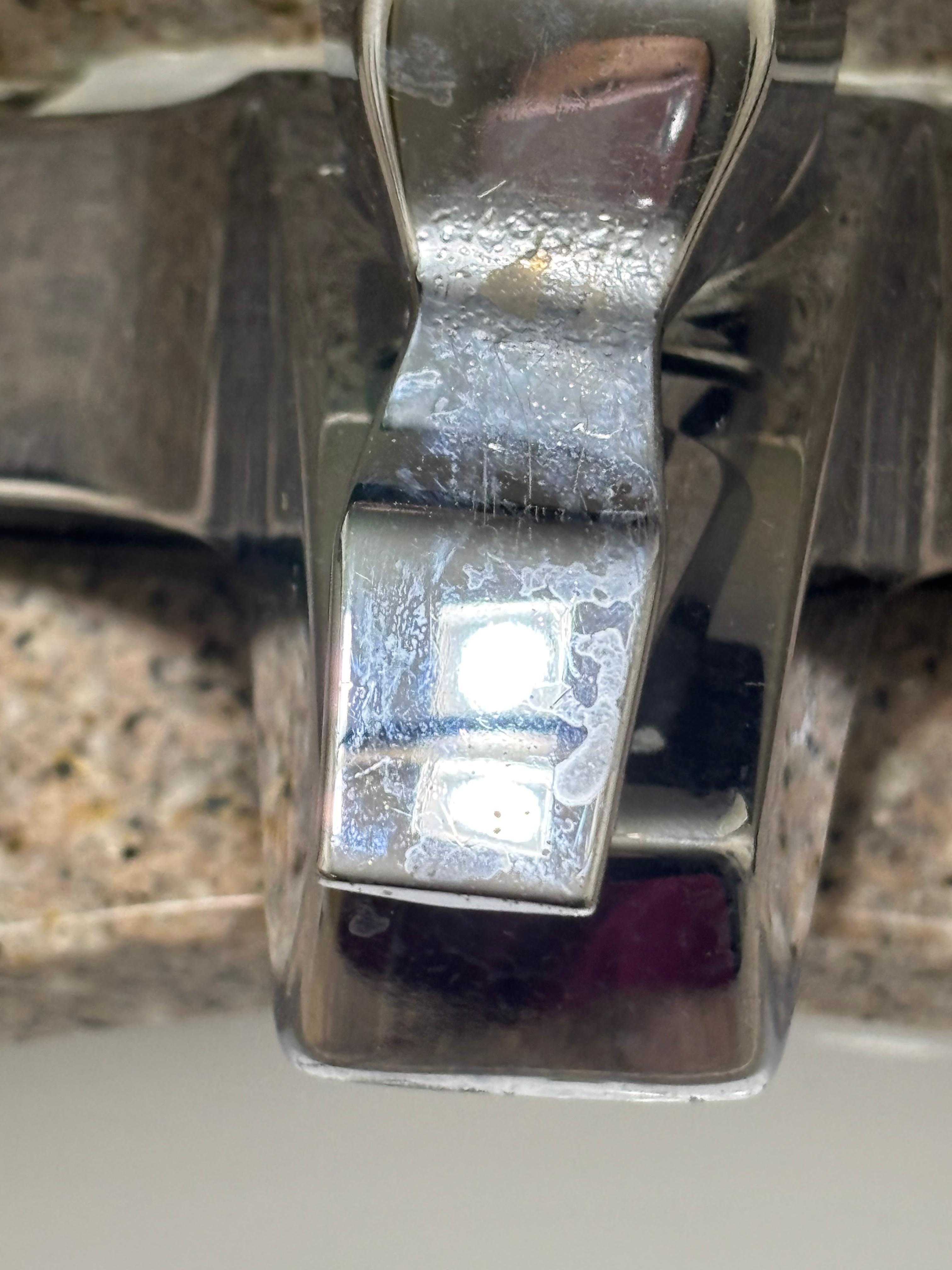 Sink not cleaned either