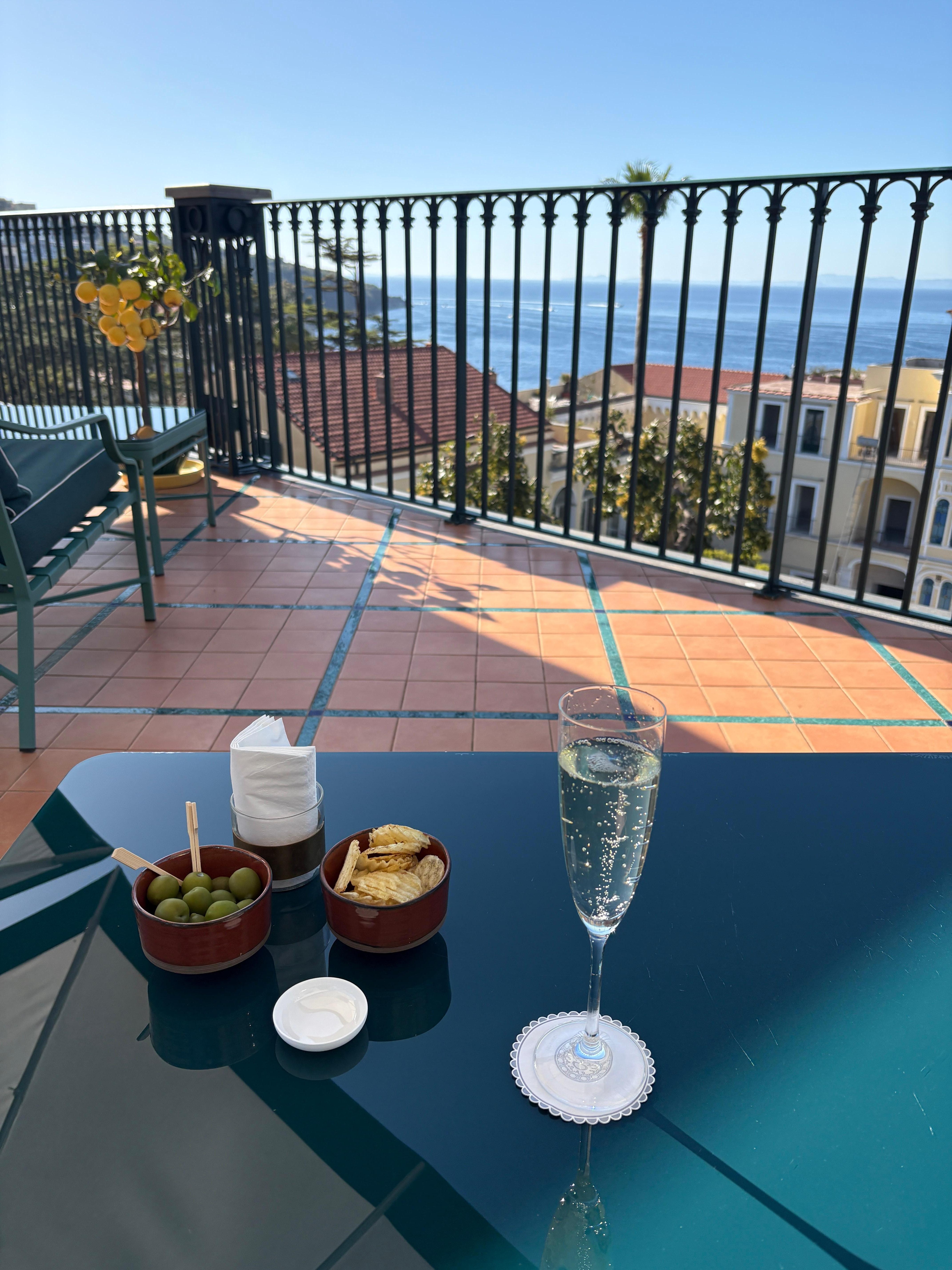 Rooftop bar/restaurant