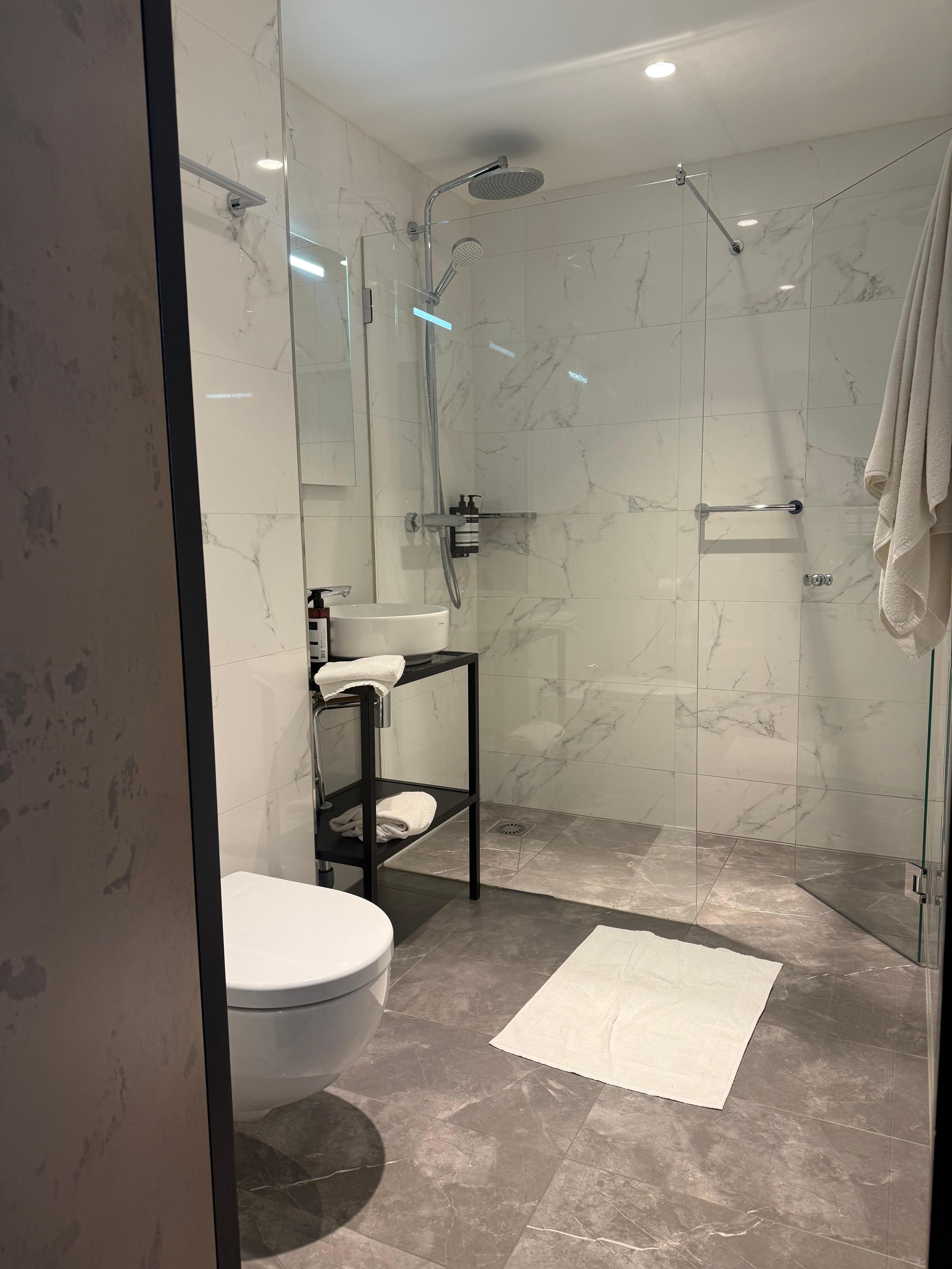 Comfort Room Bathroom