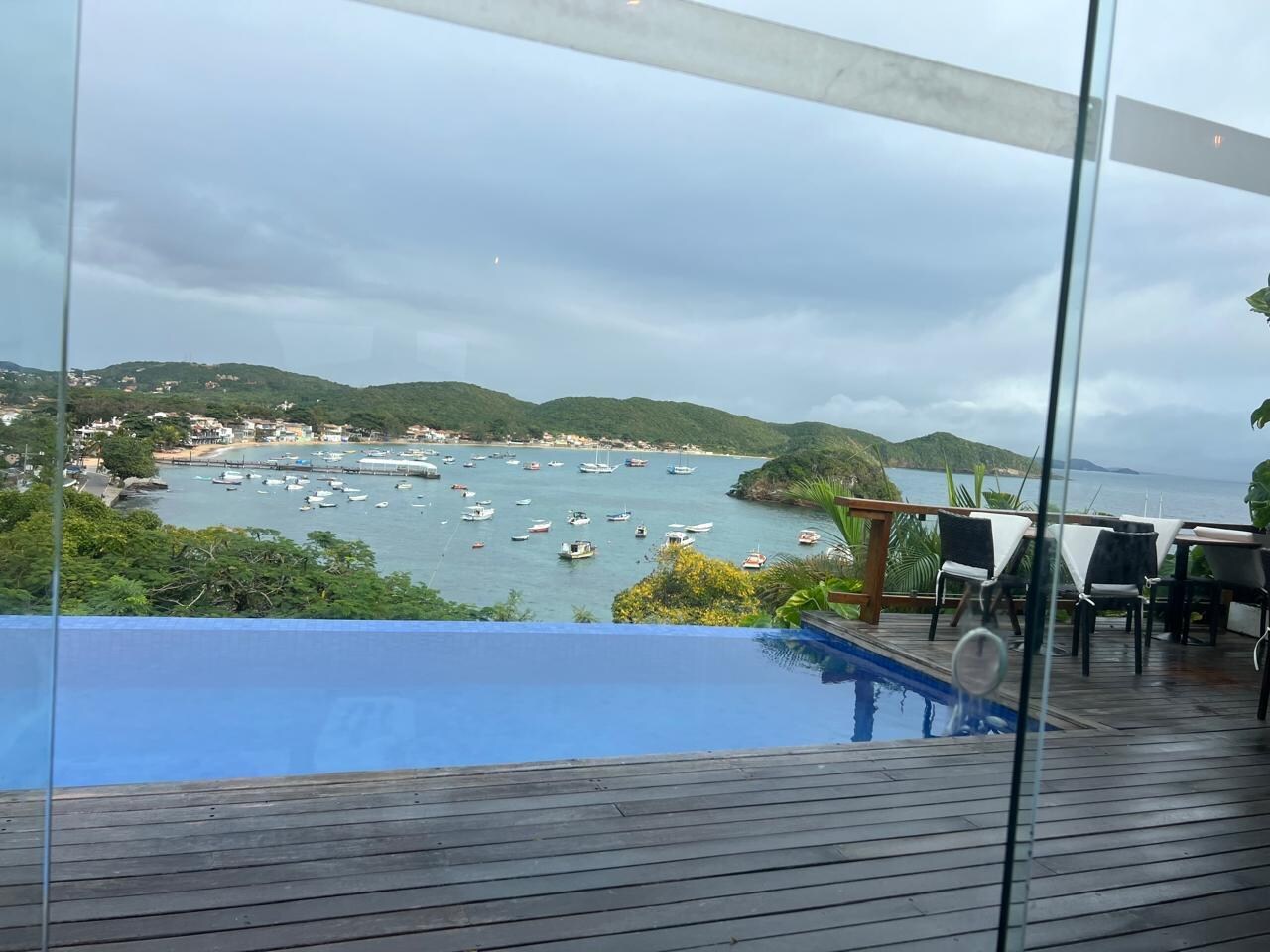 Vista da piscina 
