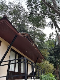 “Villaen” mangler i den grad vedligeholdelse og er ved at falde fra hinanden!