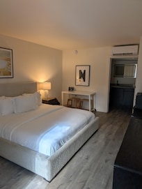 King Room, 1st floor courtyard view