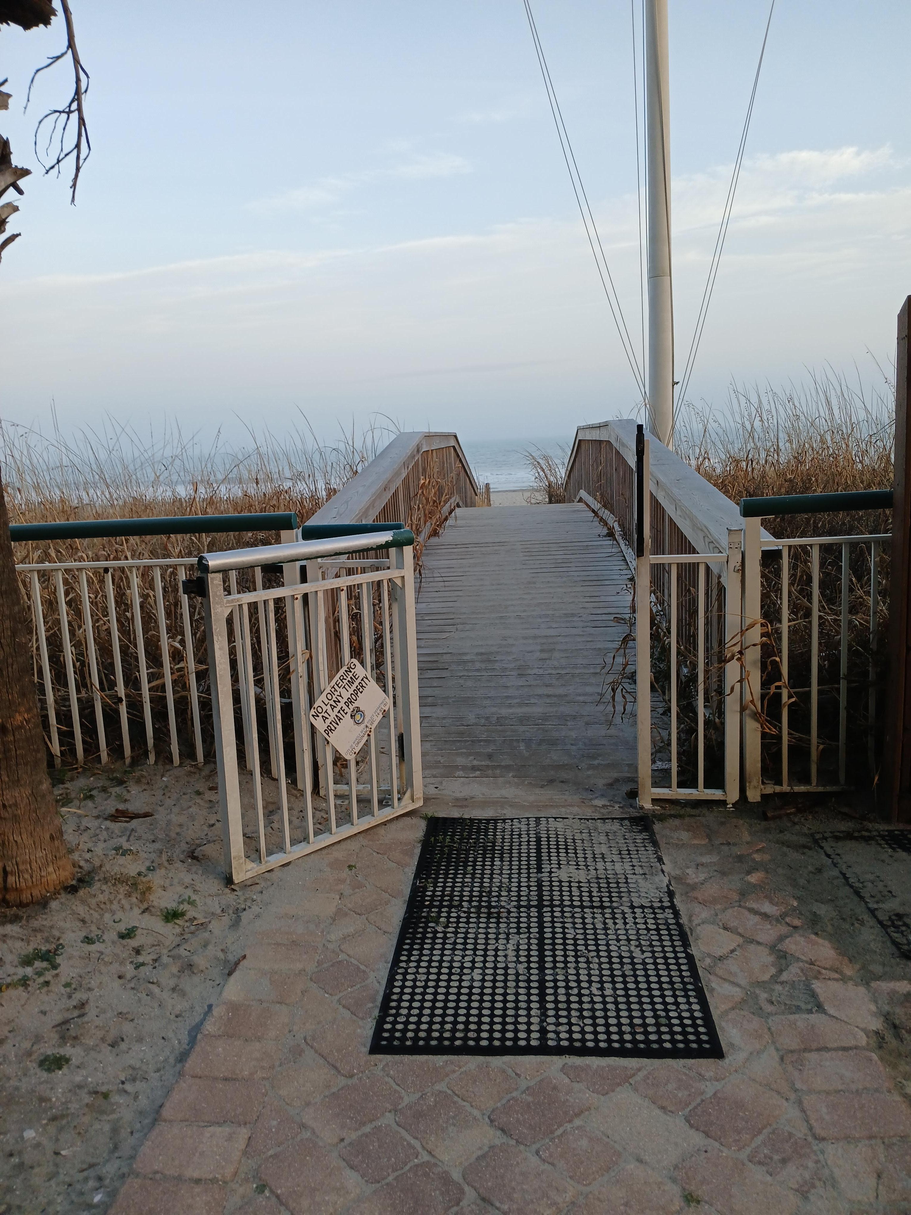 The passage from the hotel to the beach.