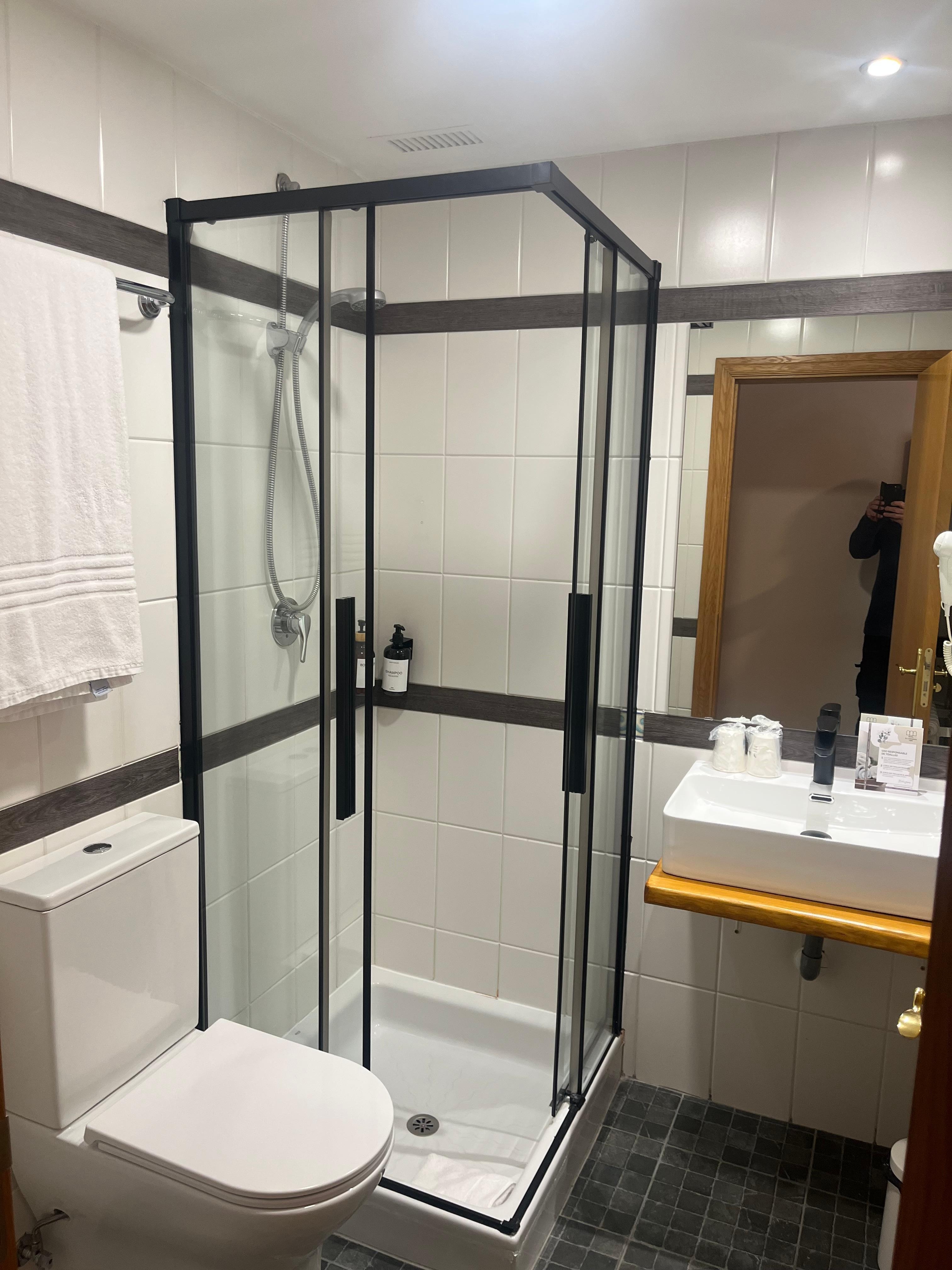 Shower/wc