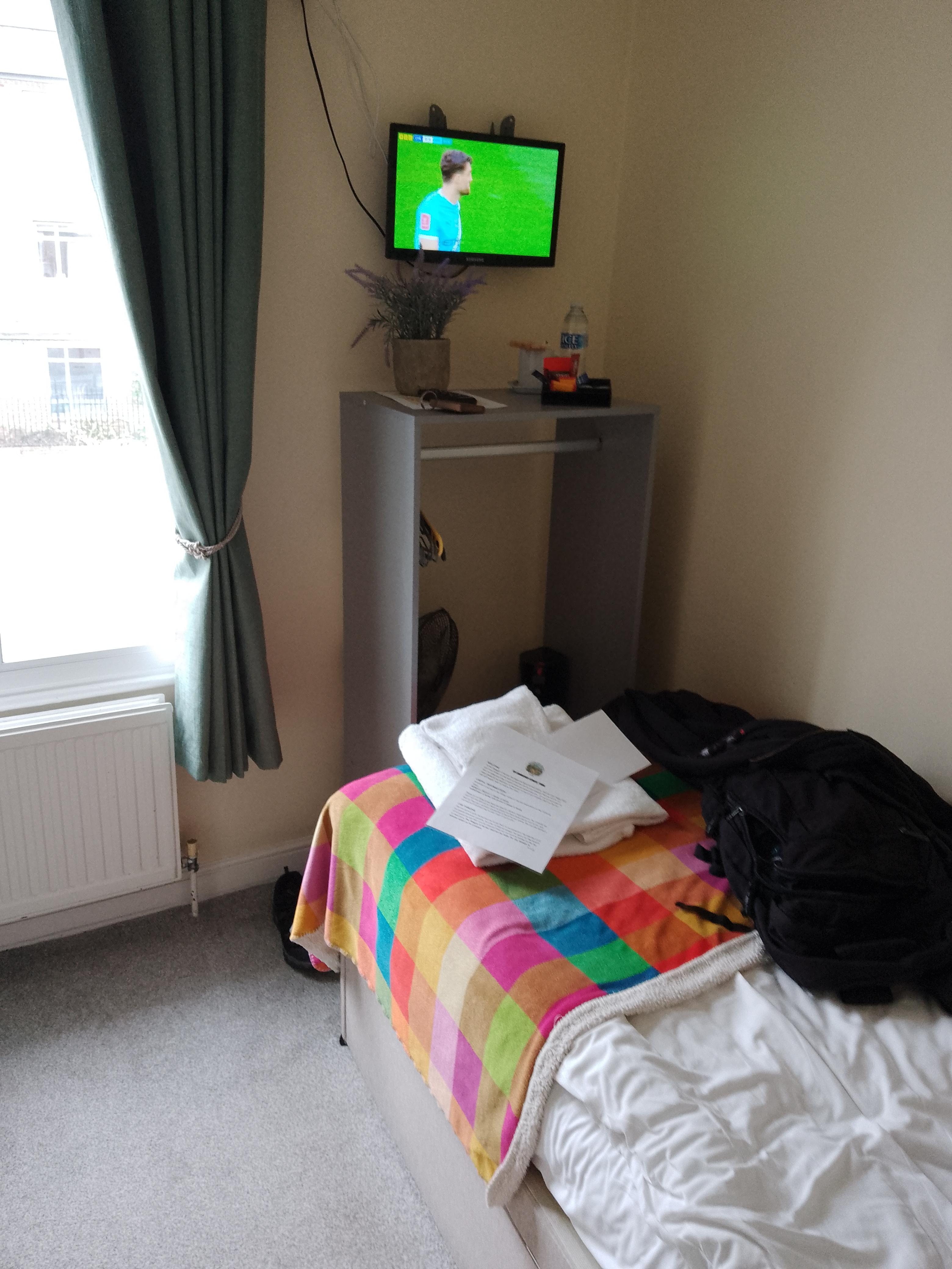 My single bedroom with ensuite shower/ toilet. It was ideal for me.