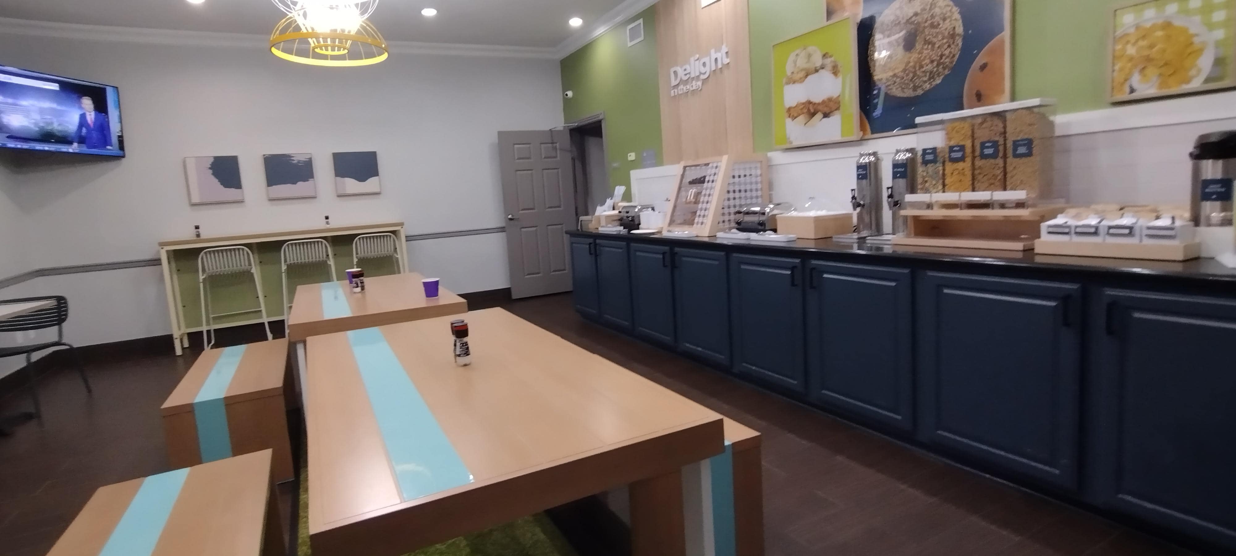 Minimal but functional breakfast offering. Area was very clean. 