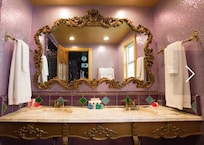 The beautiful bathroom in room 102. The time of our life room