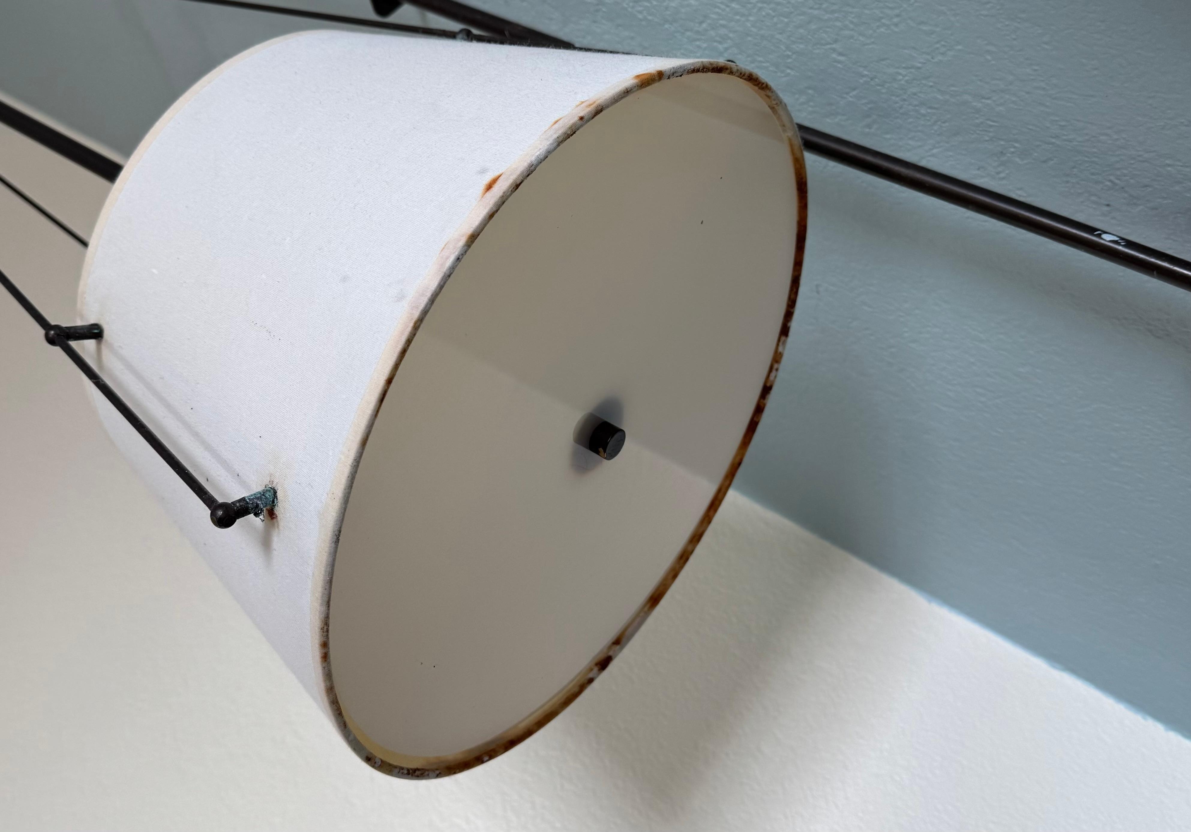 Bottom of same lamp.