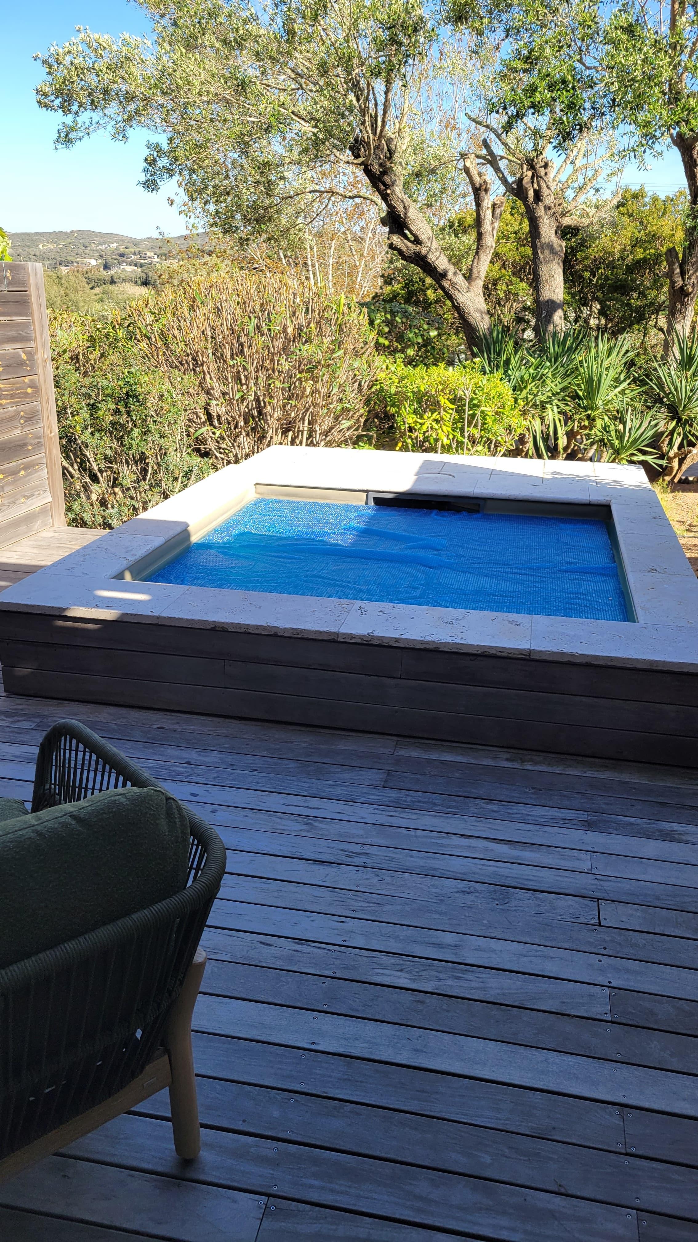 Terasse avec piscine