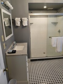 Never seen a working shower with two shower heads